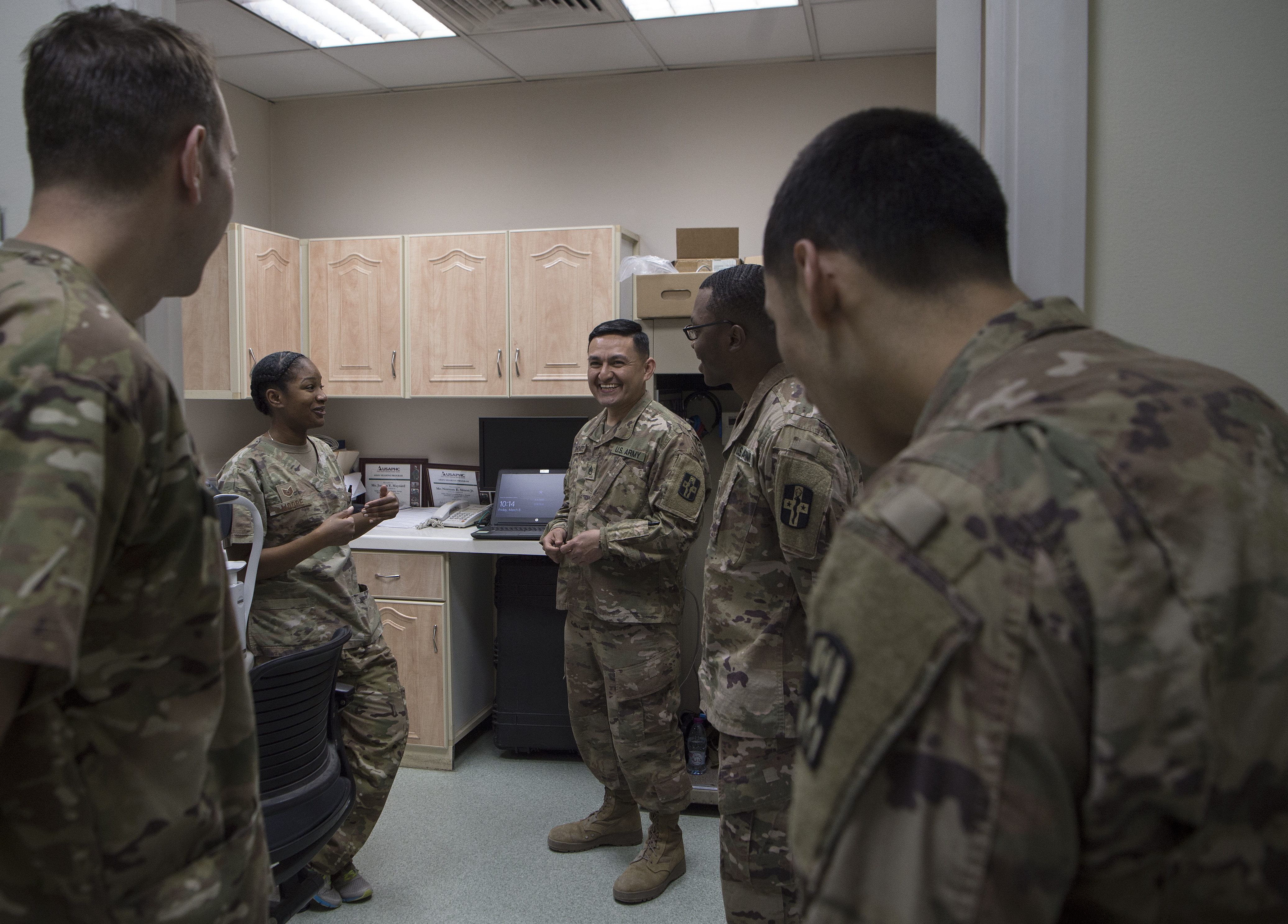 Joint optometry team gives warfighters clarity > U.S. Army Central ...