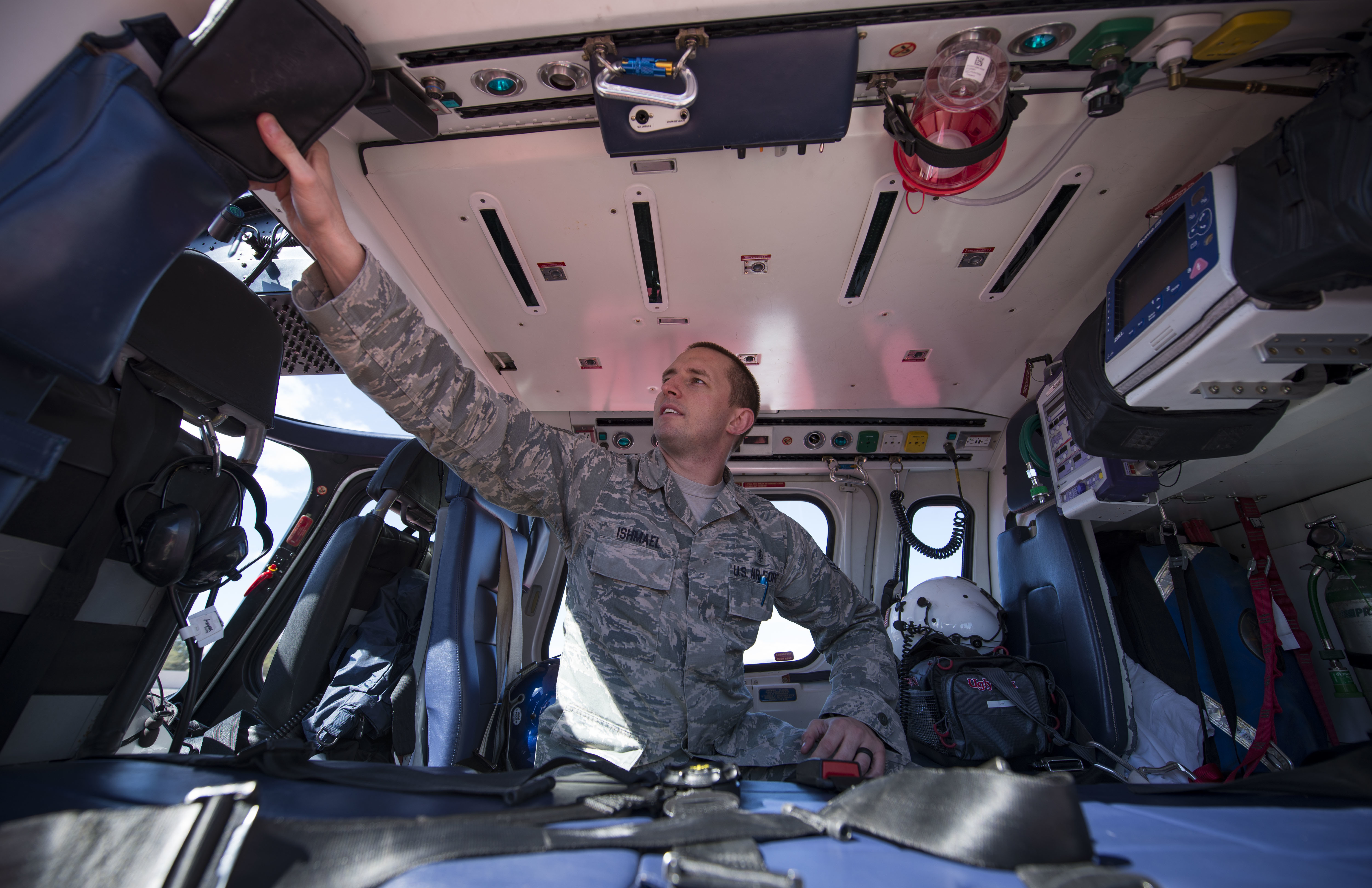 99th MDG participates in Mercy Air Life Flight exercise > Nellis Air ...