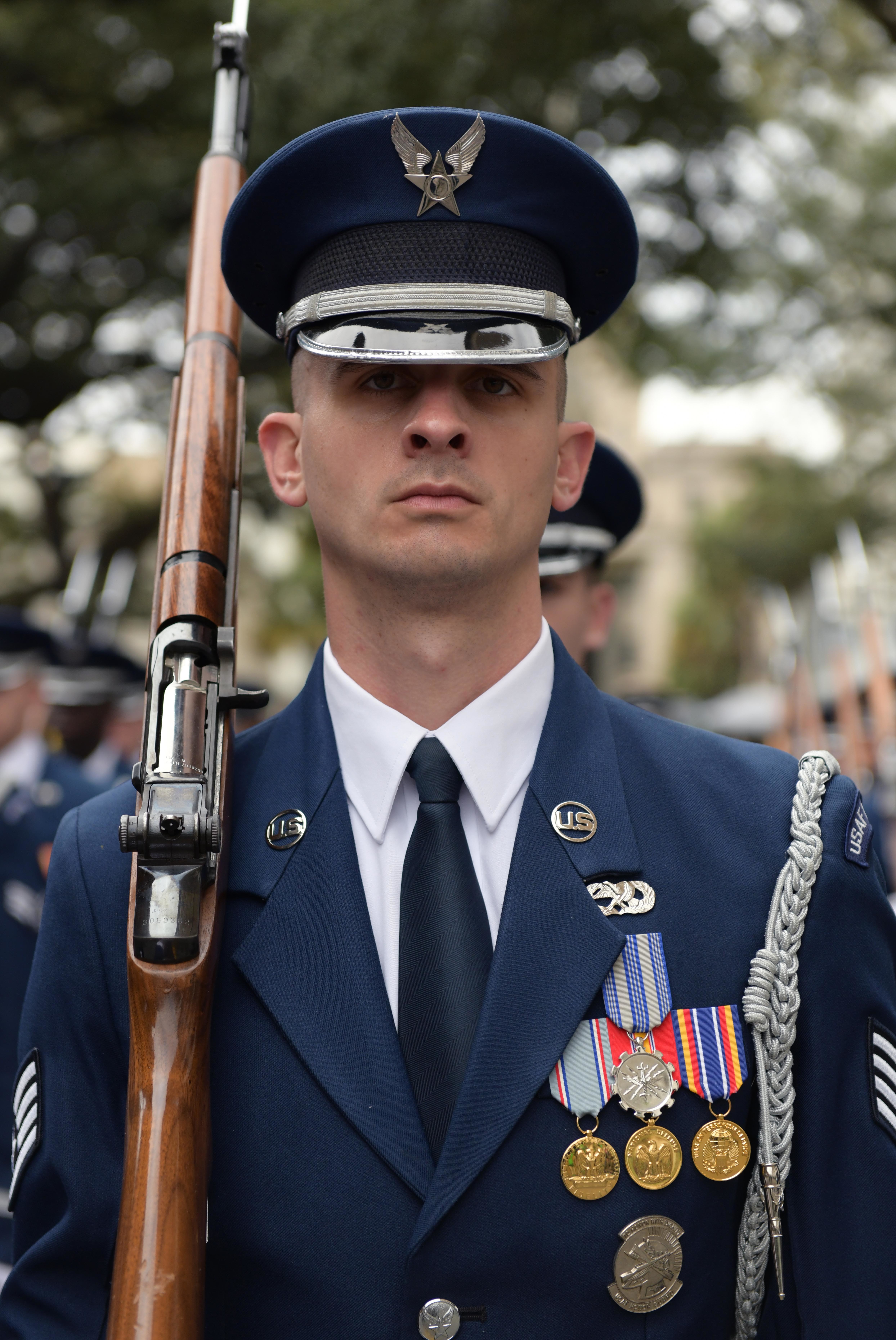 USAF Honor Guard performs at Savannah St. Patrick’s Day Parade > Joint ...