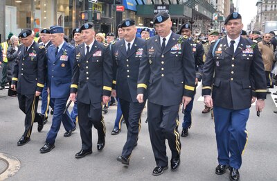 New York's 'Fighting 69th' welcomes new leader after parade - Defense ...