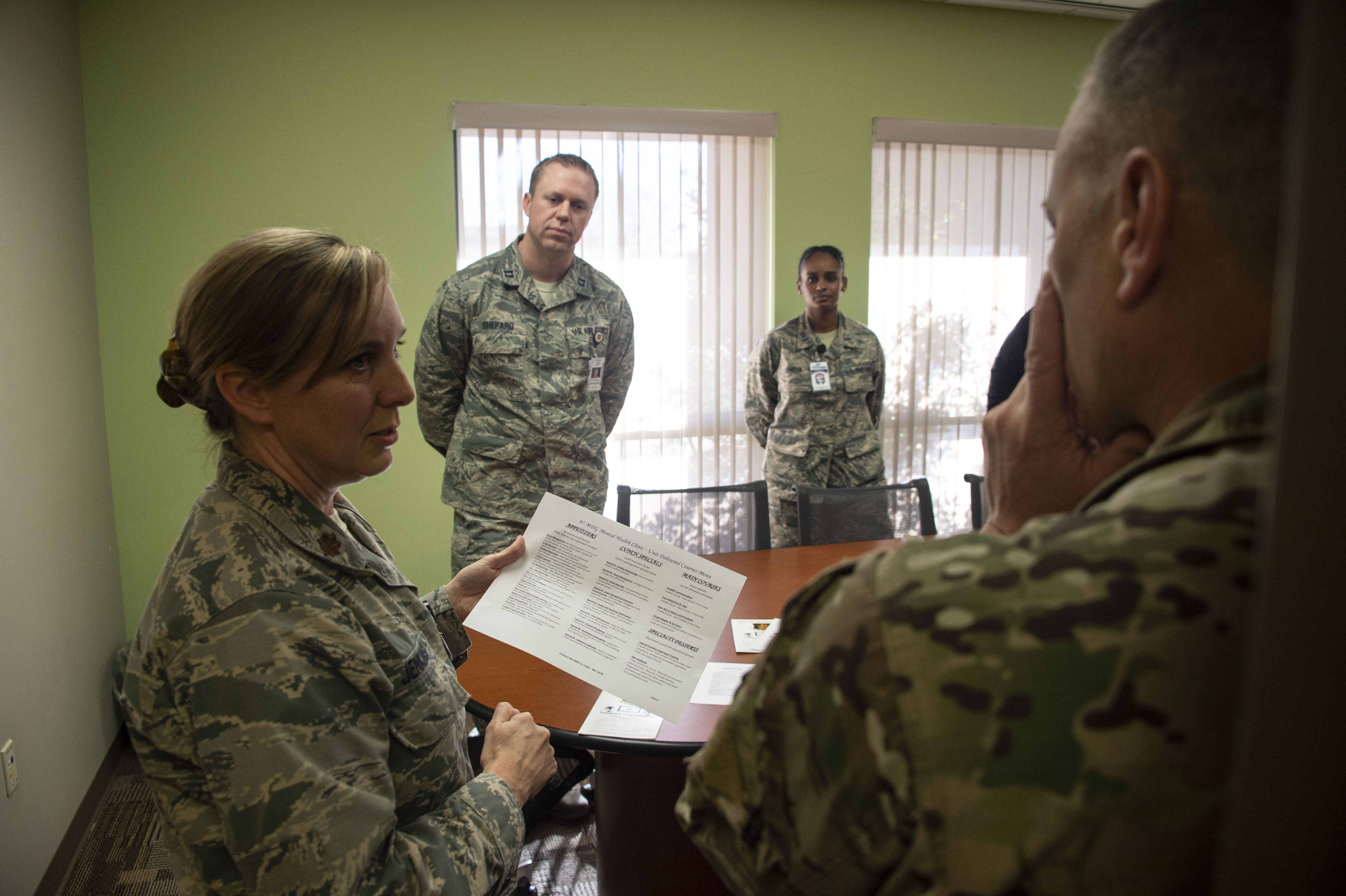 19th AF Command Chief talks quality mentorship with Airmen > Altus Air ...