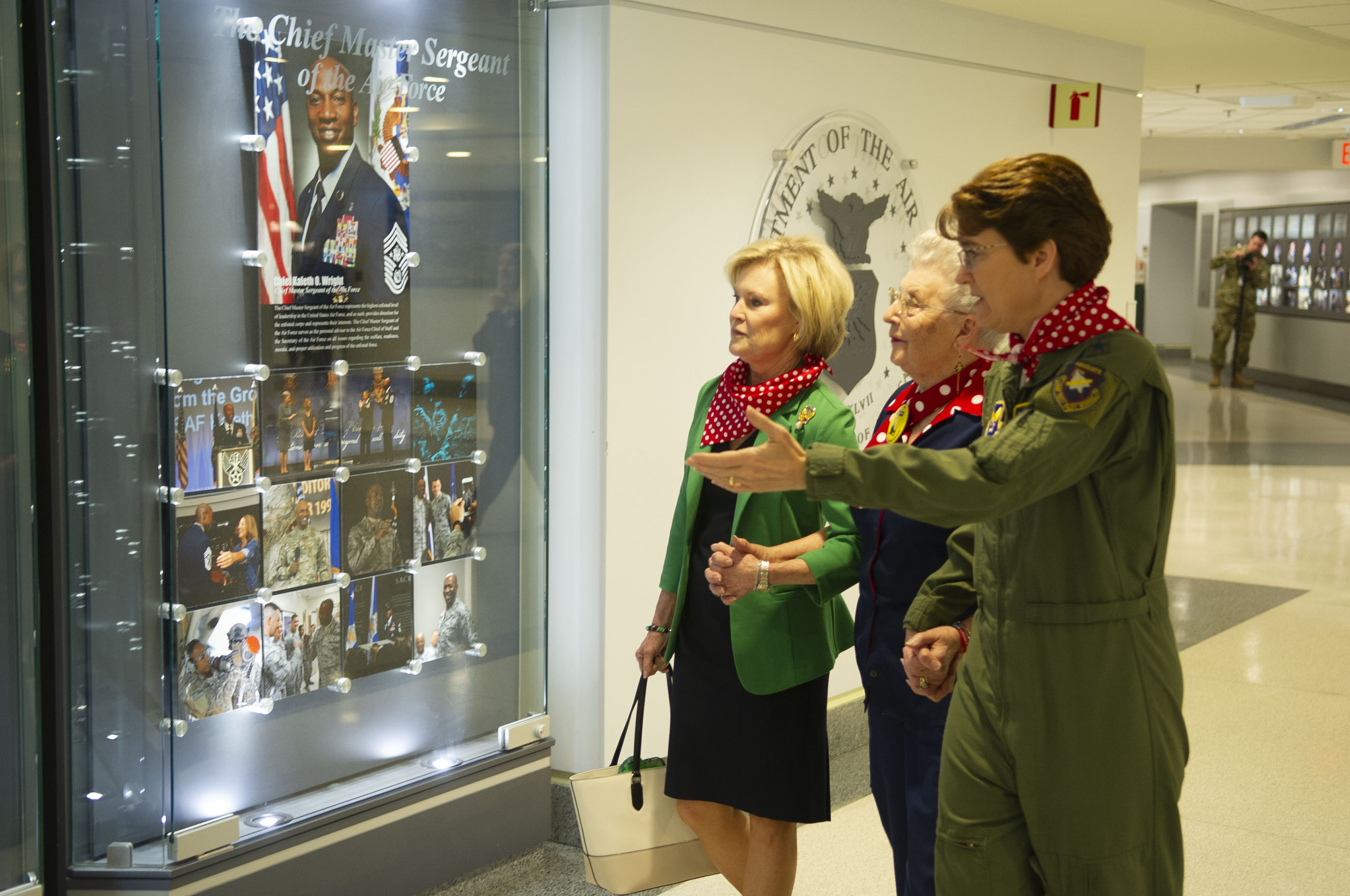 ‘Rosie the Riveter’ Recounts Women’s World War II Service > Air ...