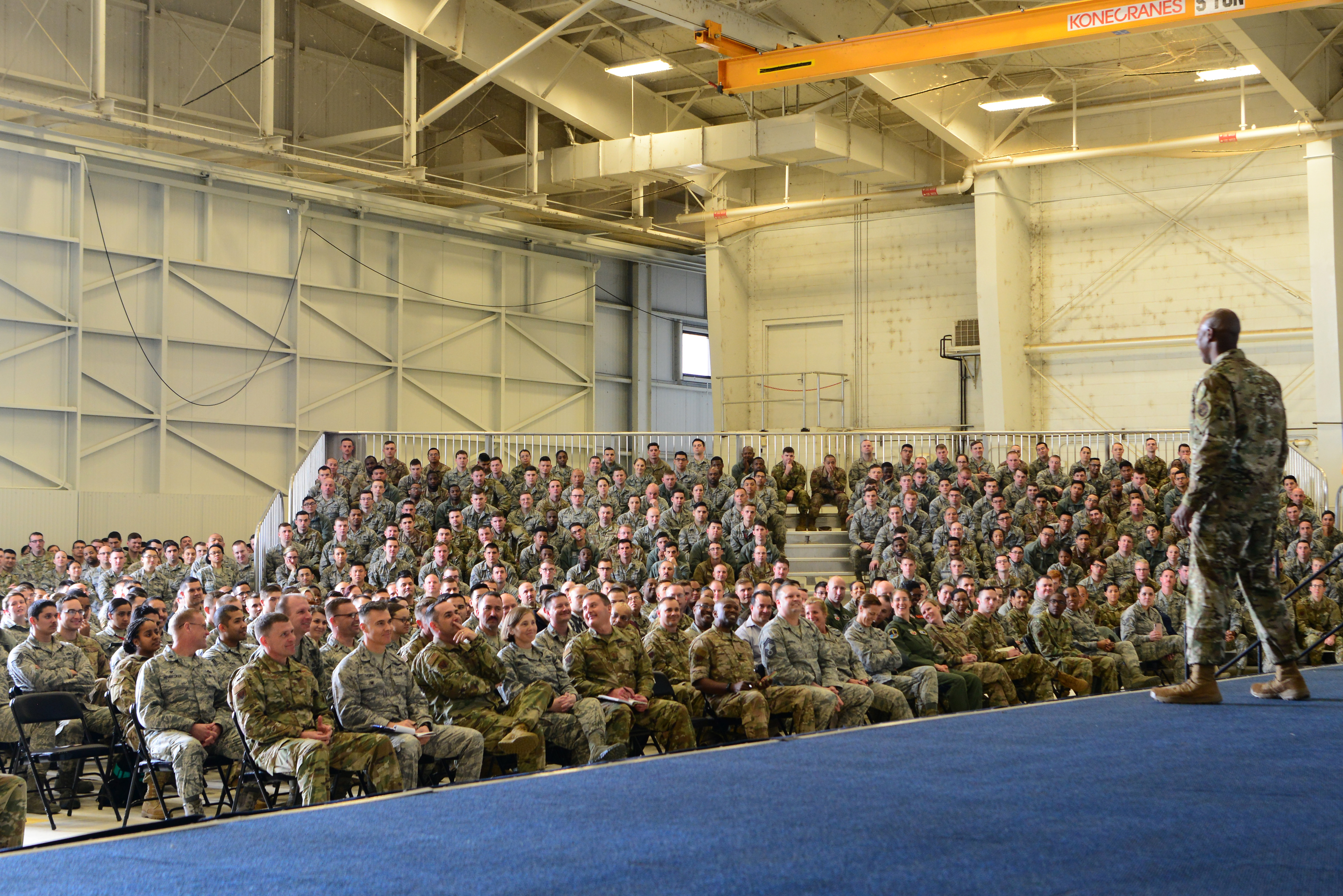 CMSAF Wright visits Recce Town > Air Force > Article Display