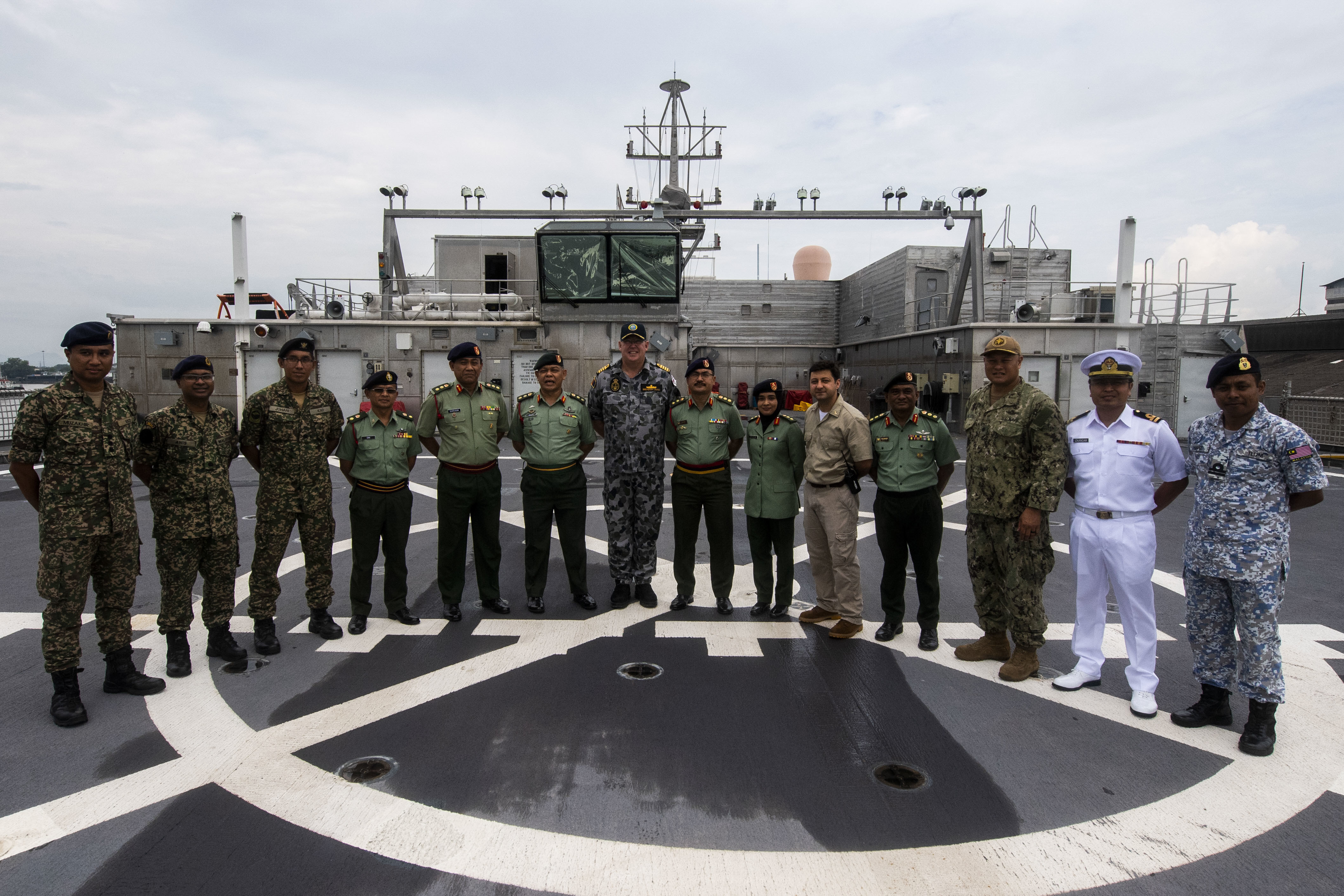 USNS Fall River Arrives In Kuching for Pacific Partnership > Commander ...
