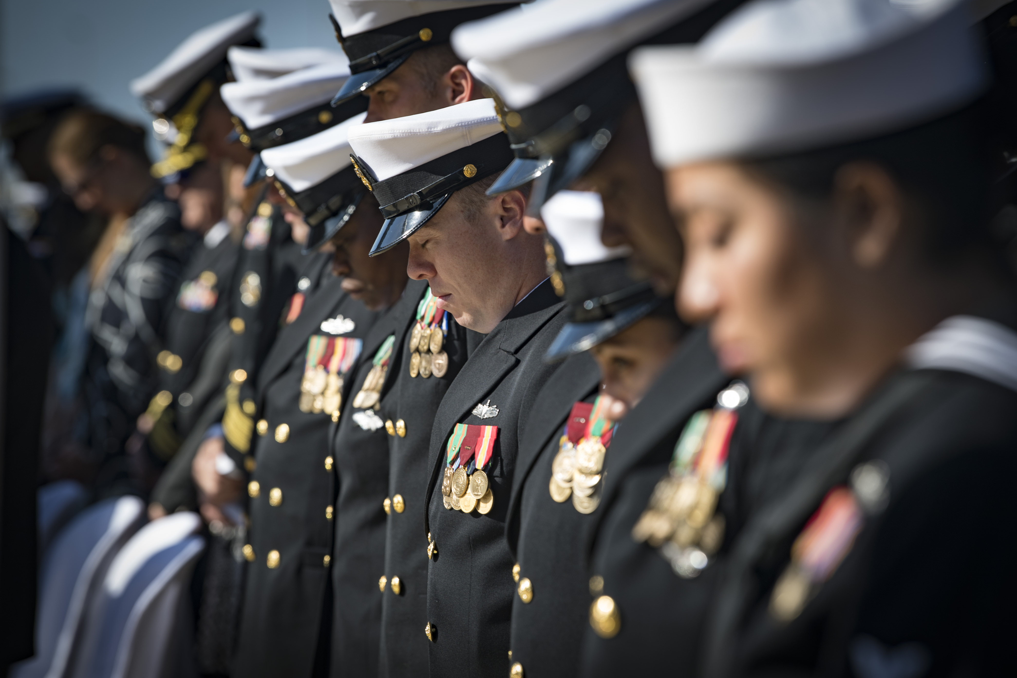 USS Donald Cook Changes Leadership > U.S. Naval Forces Europe and ...