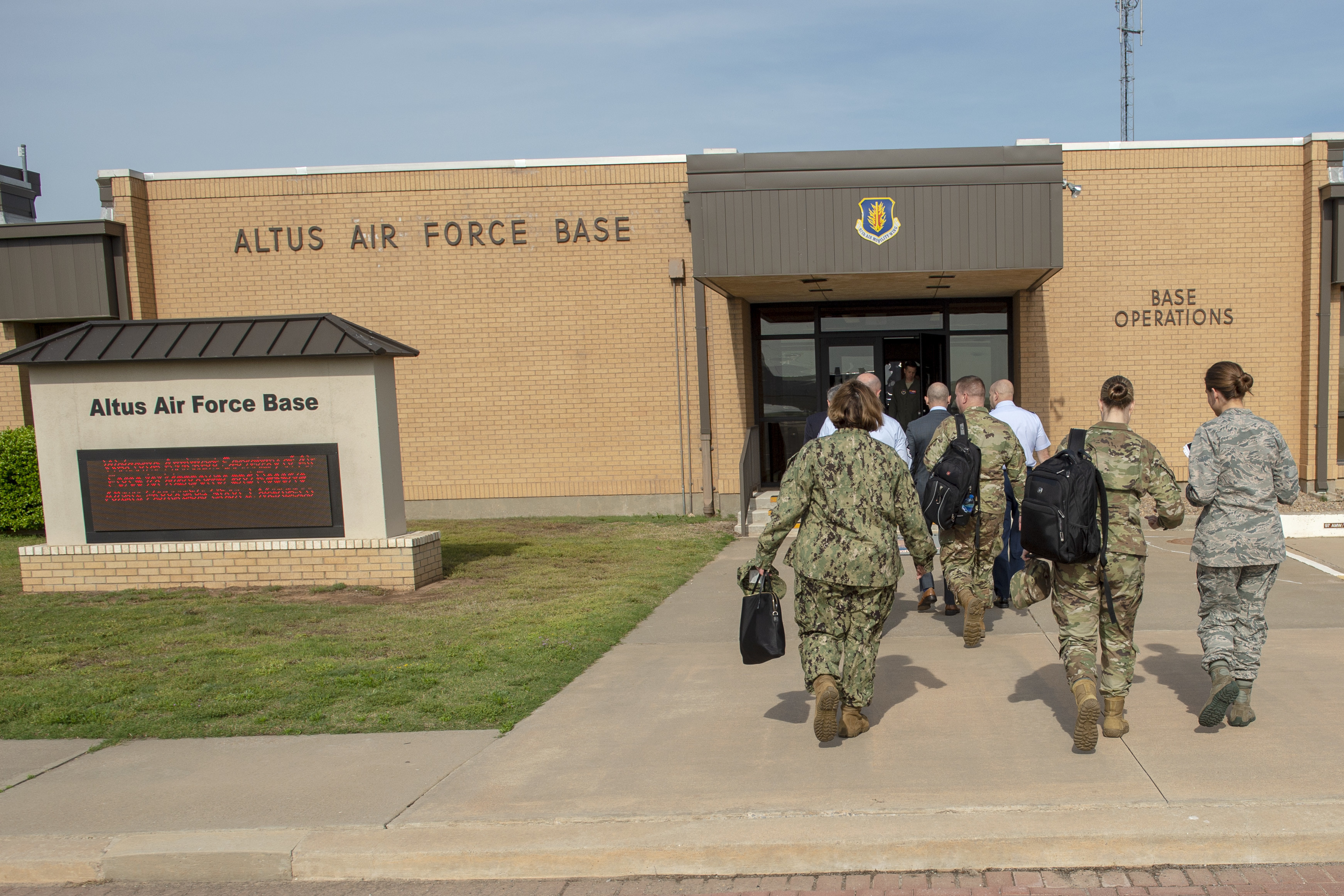 Assistant Secretary of the Air Force of Manpower/Reserve Affairs Visits ...