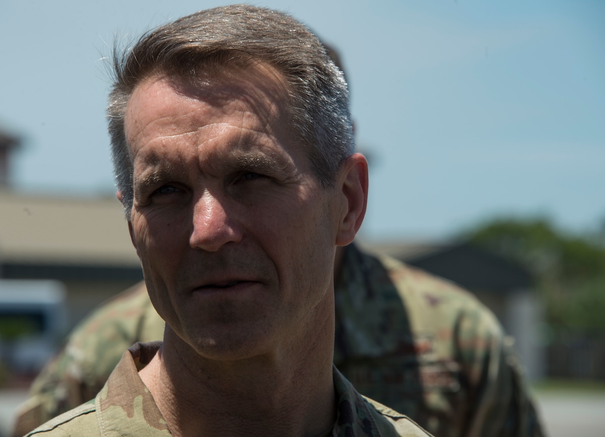 AFSOC welcomes new USSOCOM leader > Air Force Special Operations ...