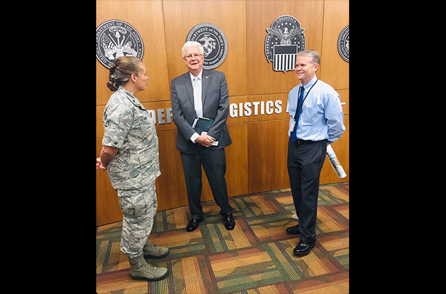 Former DLA Aviation director tours operations center > Defense ...