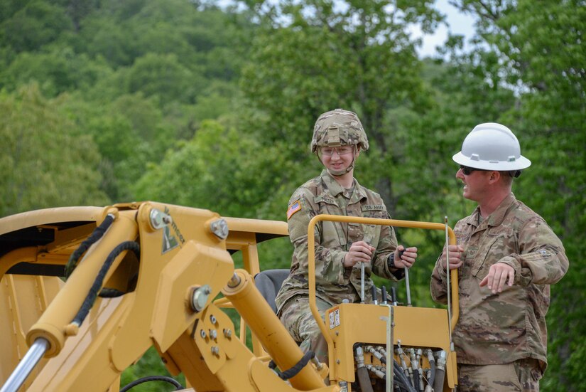 Tennessee Air and Army National Guard conduct joint training > Air ...