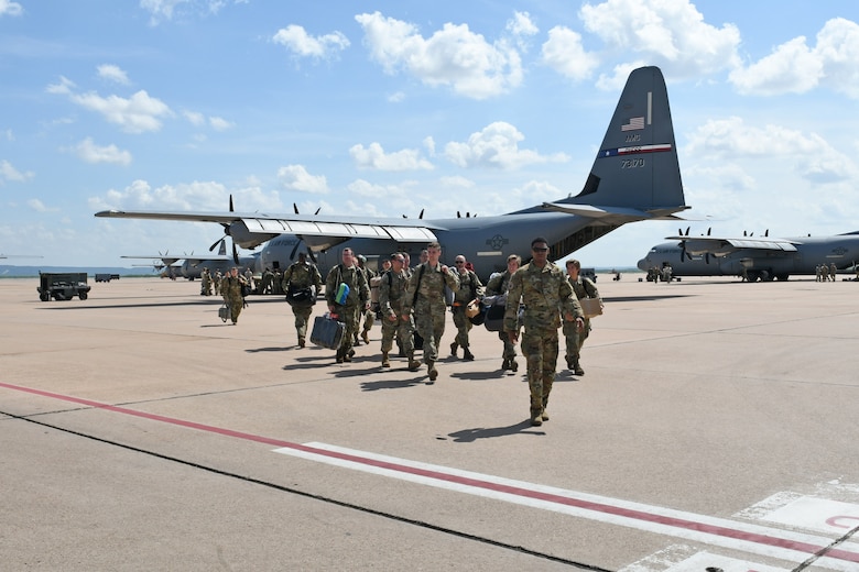 39th Airlift Squadron Returns From Deployment > Dyess Air Force Base ...