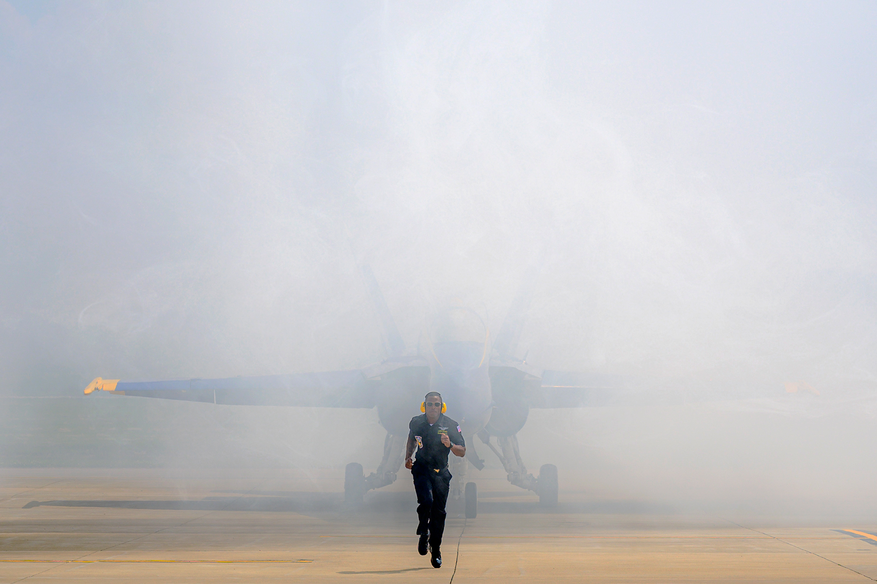 Navy Flies High at Cape Girardeau Air Festival > United States Navy ...