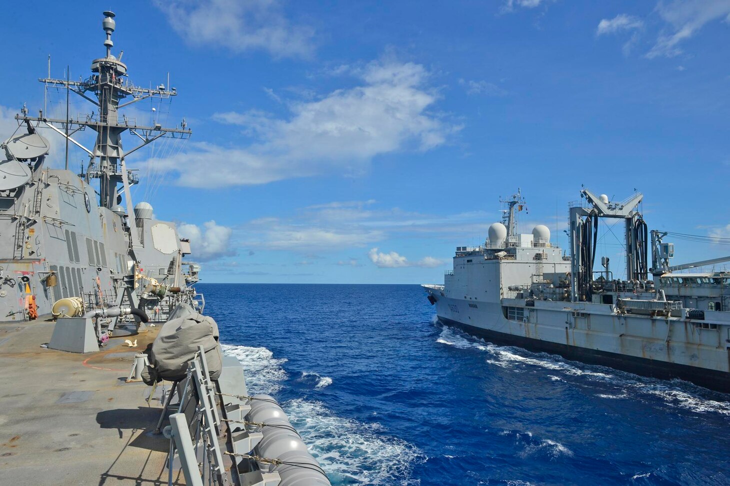 USS William P. Lawrence, JS Izumo, JS Murasame Conduct Cooperative ...