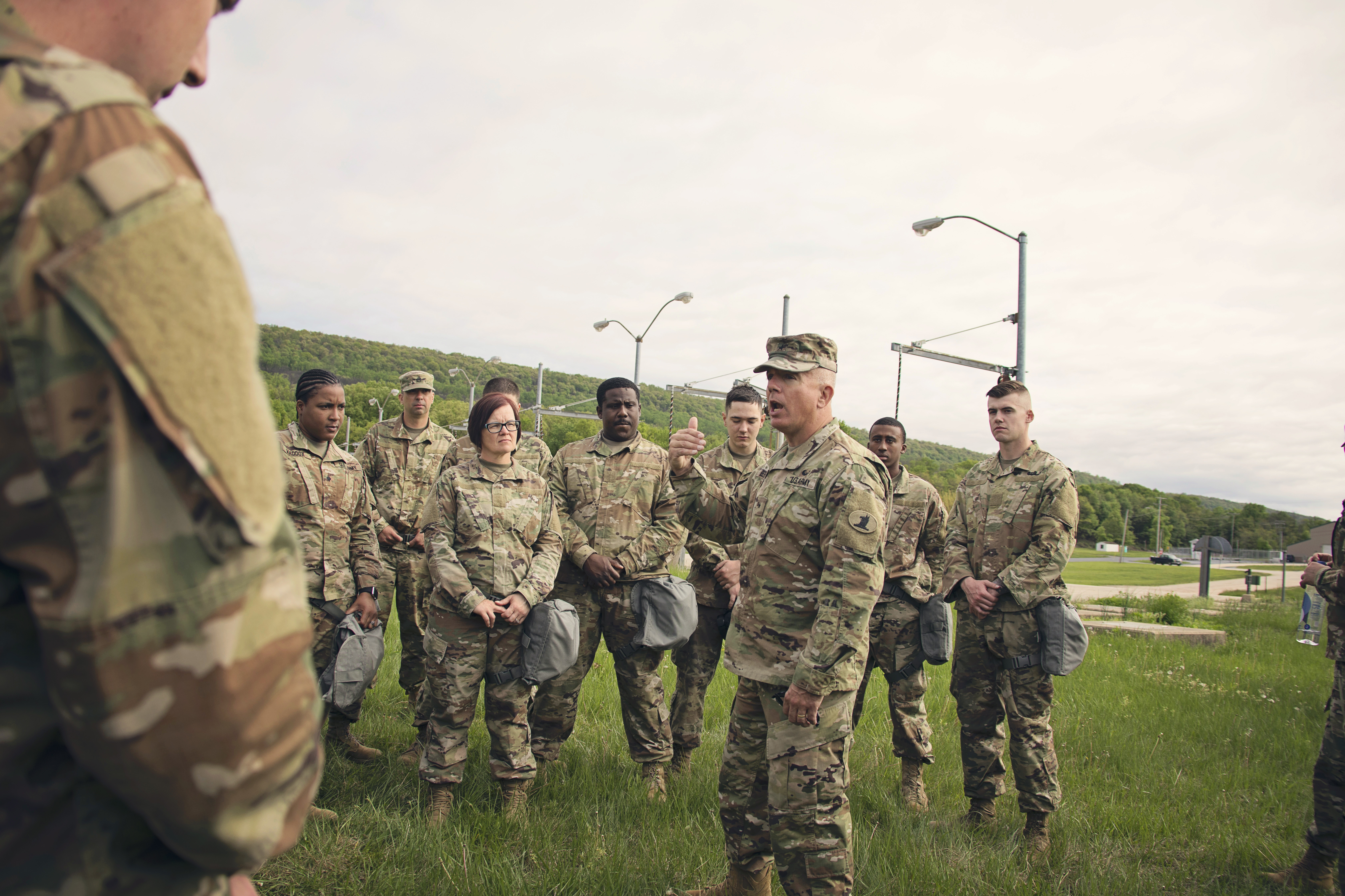 Delaware Guard Leaders Visit Soldiers at FIG