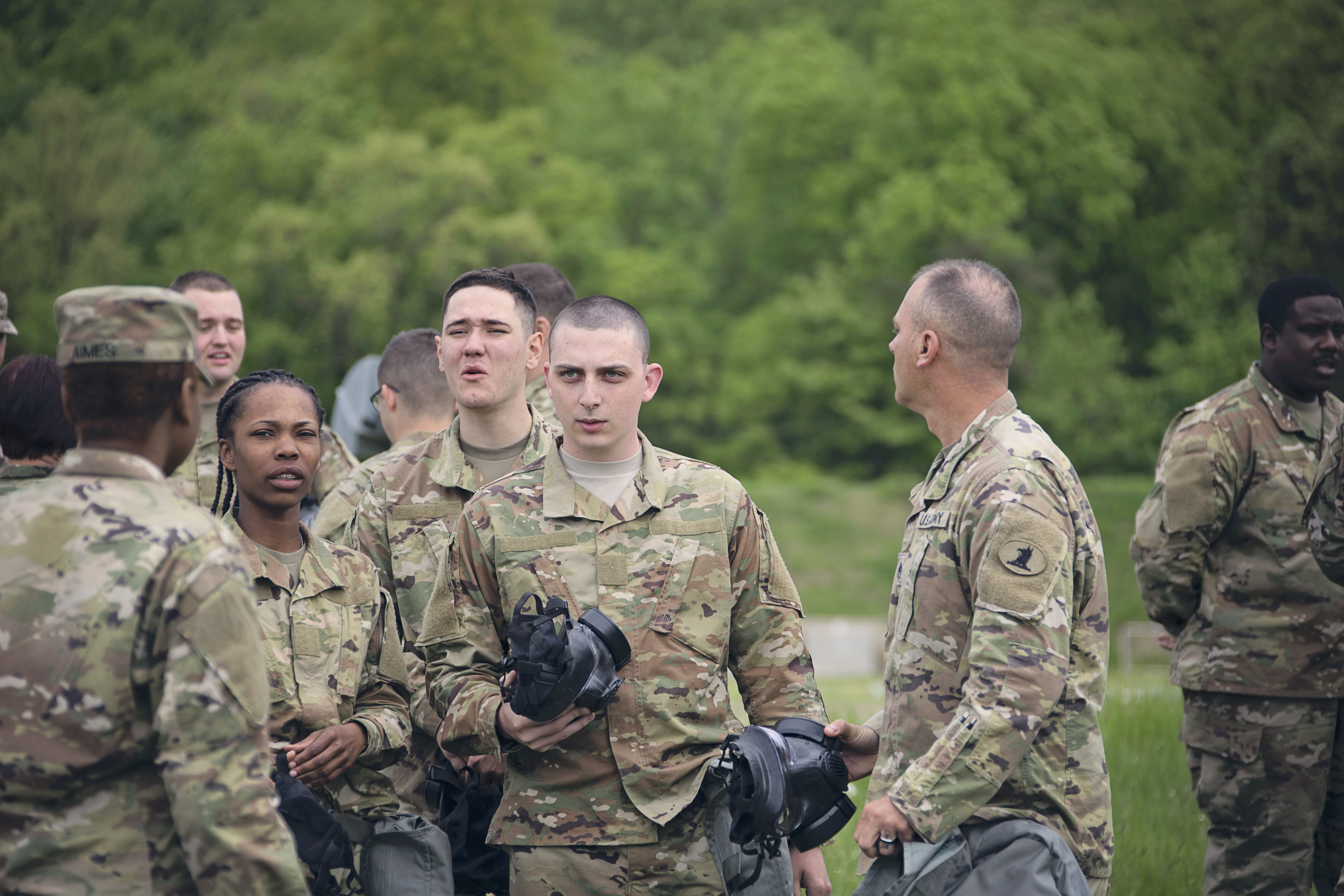 Delaware Guard Leaders Visit Soldiers at FIG