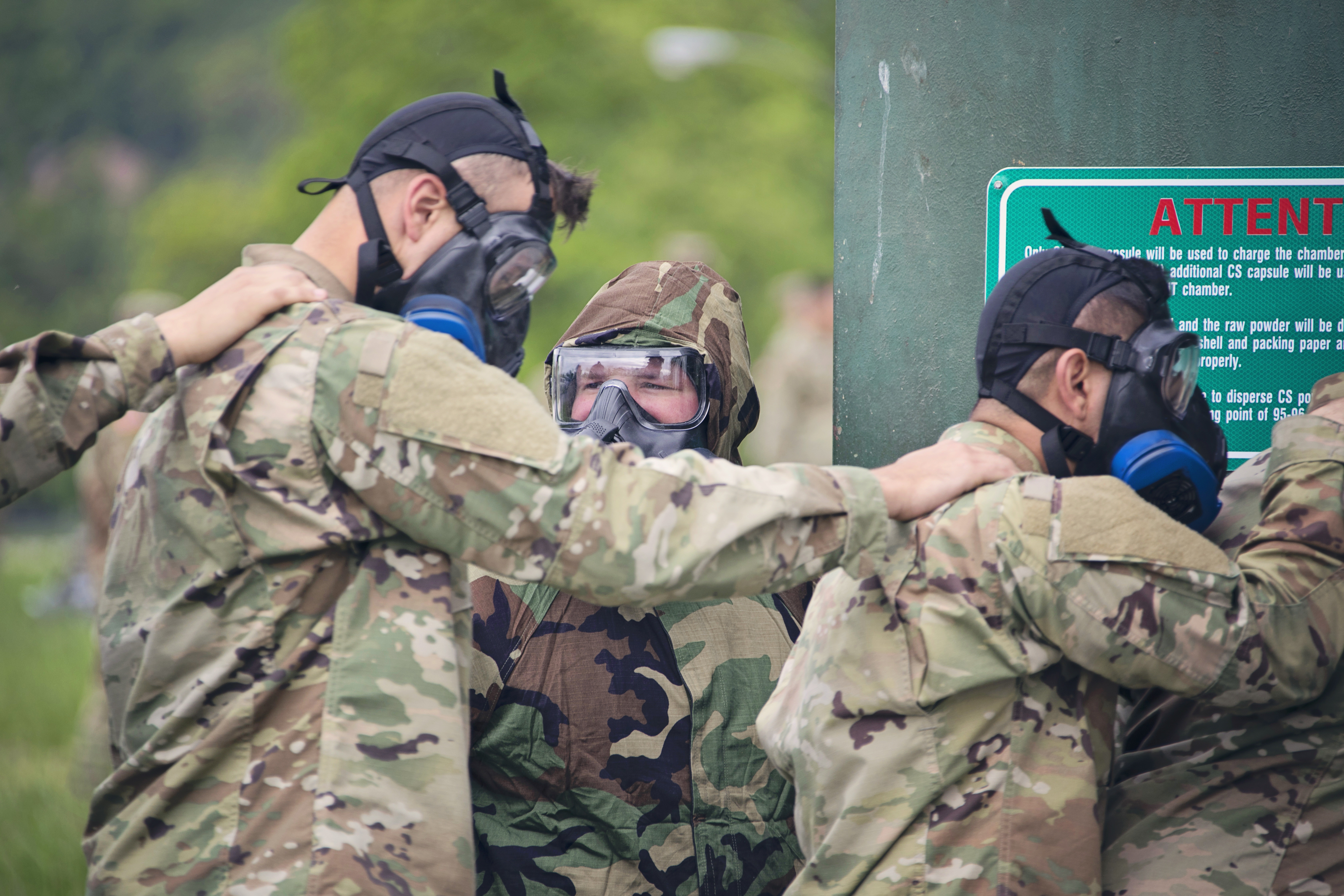 Delaware Guard Leaders Visit Soldiers at FIG