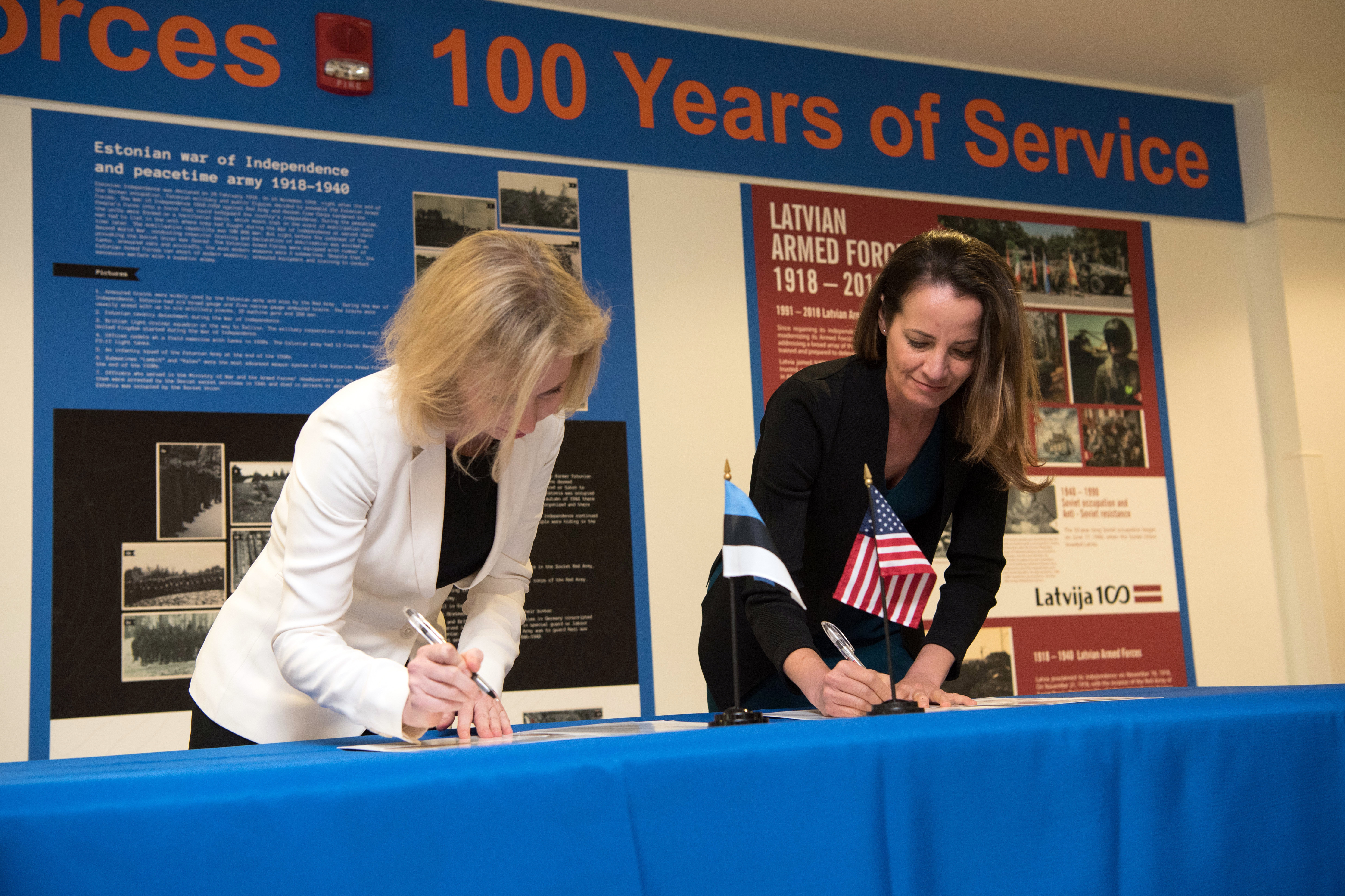 U.S., Estonia Sign 5-Year Road Map of Defense Cooperation > U.S ...