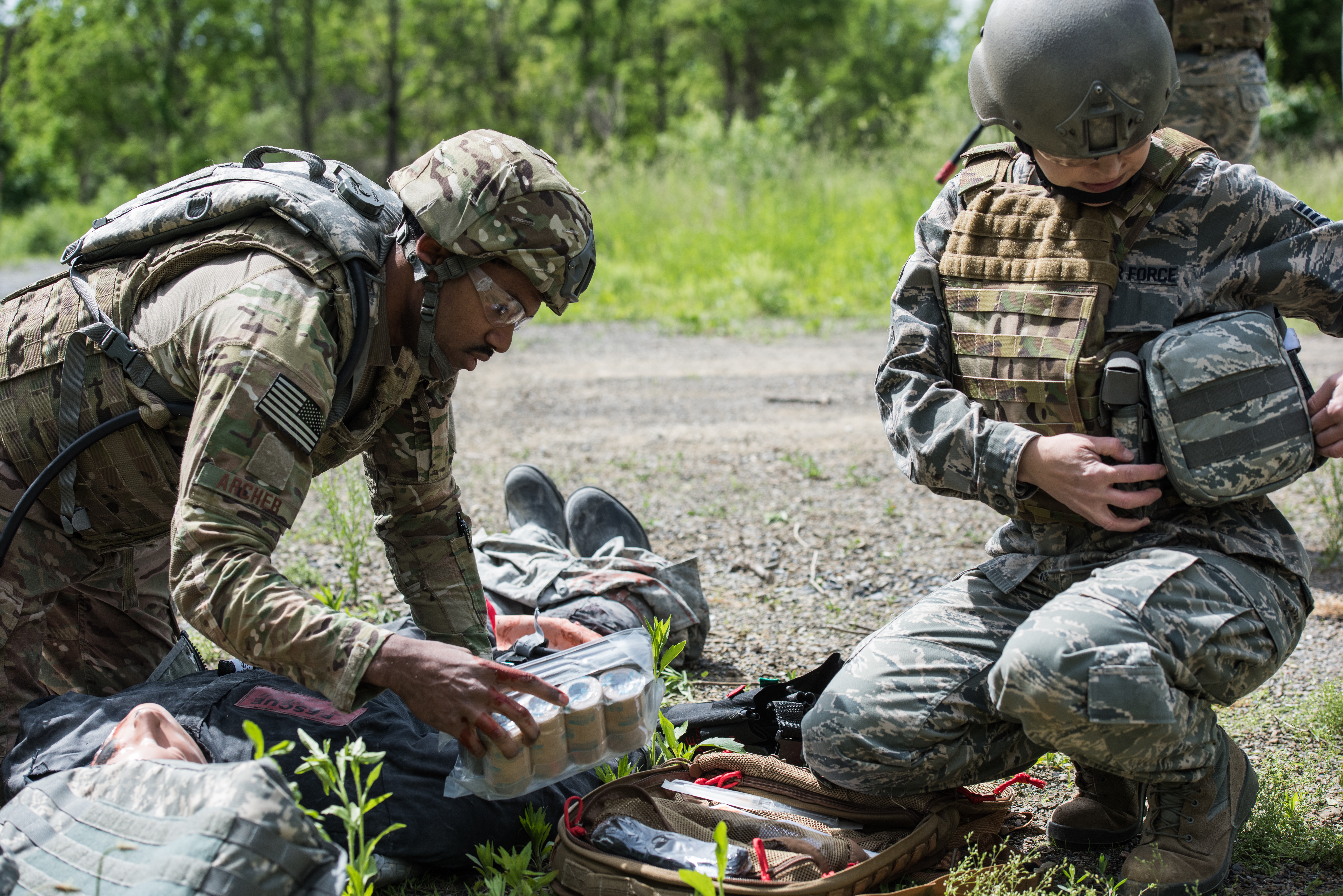 Medical Airmen perform tactically > 193rd Special Operations Wing > Display