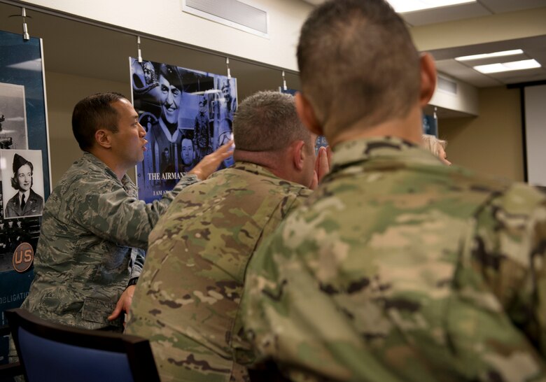 Superintendents join AFPC Squadron Commander Course > Air Force's ...