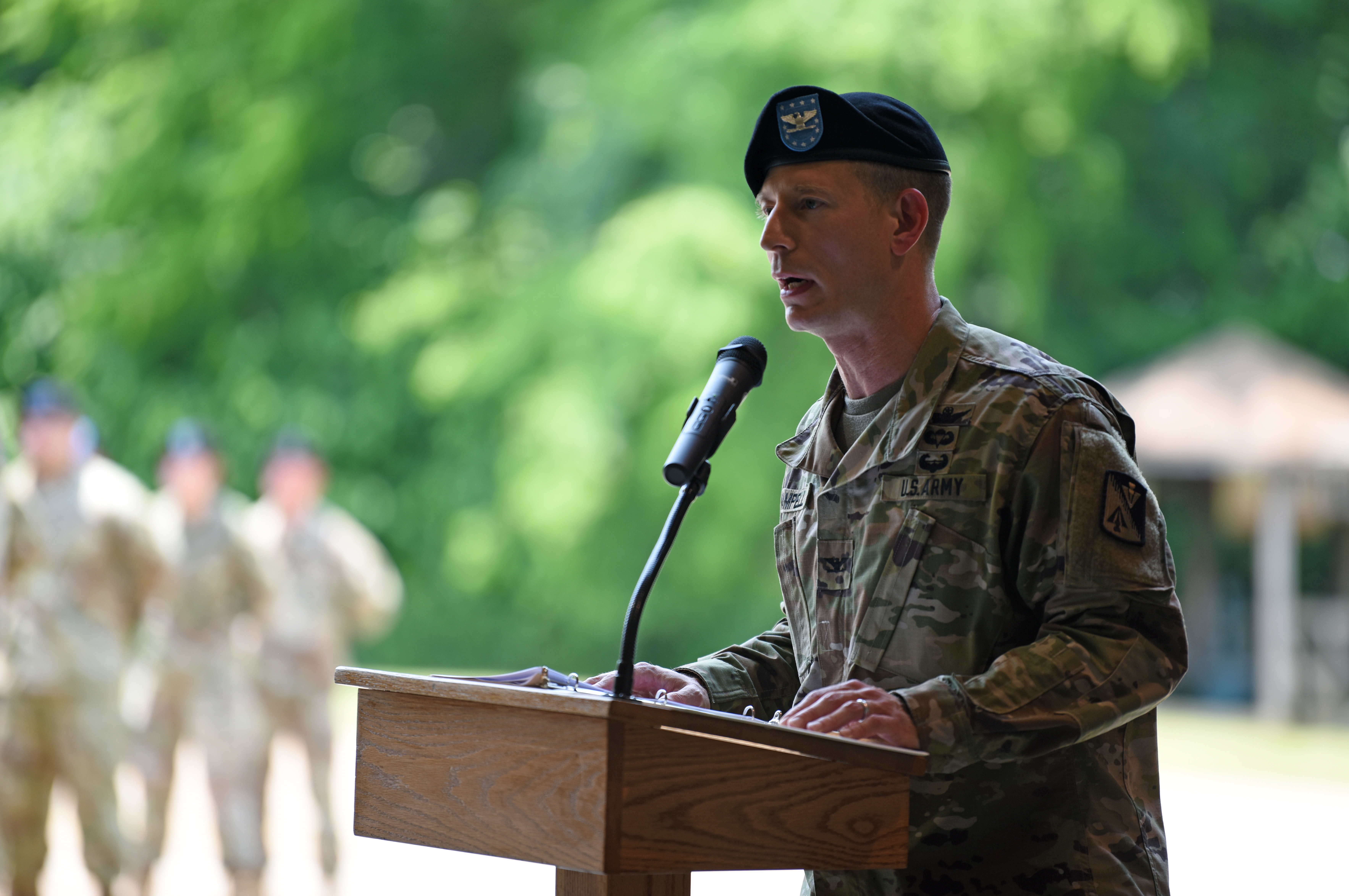 1st Battalion, 210th Aviation Regiment change of command ceremony ...