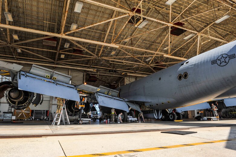 ISO dock provides Kadena’s air mission > Kadena Air Base > Article Display