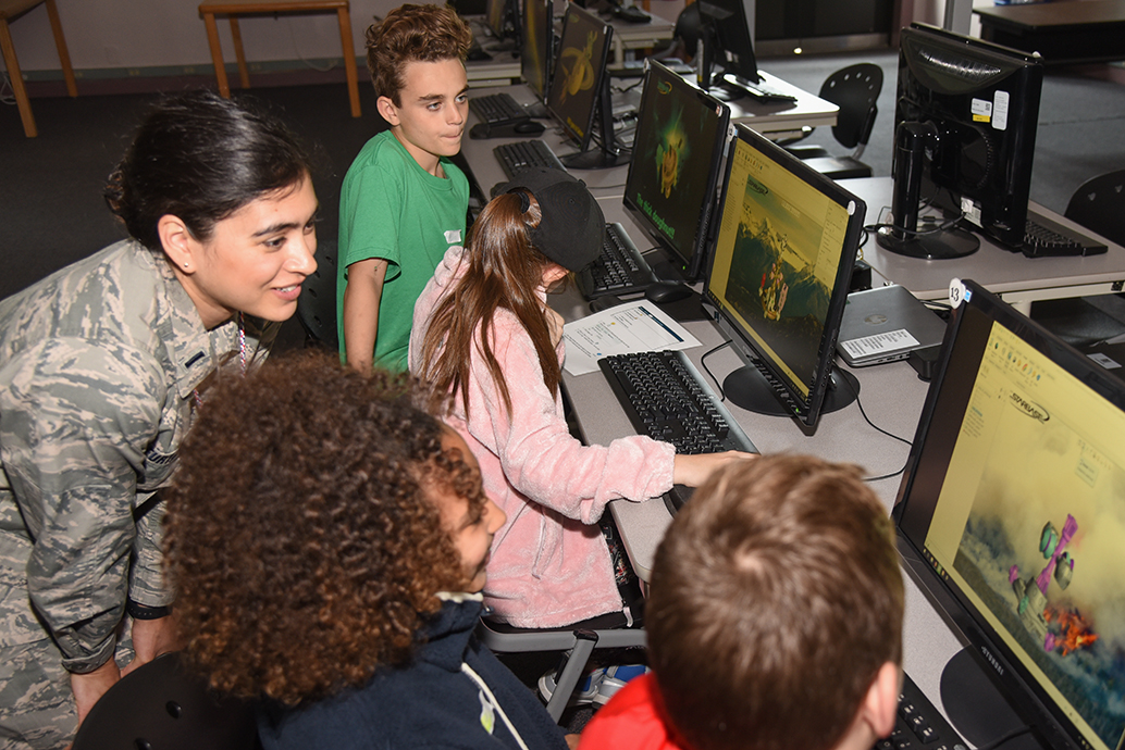 C3I&N engineer talks STEM with STARBASE students > Hanscom Air Force ...