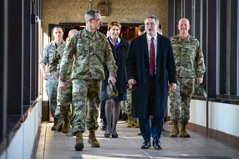 SecAF, deputy SecDef meet with space leaders, joint warfighters ...