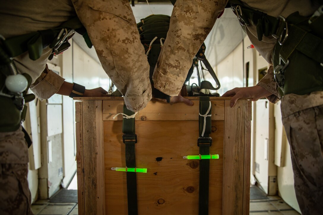 Supply From the Sky: 2nd Recon conducts supply drop