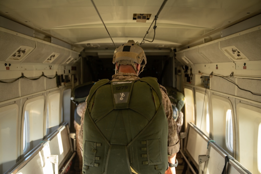 Supply From the Sky: 2nd Recon conducts supply drop