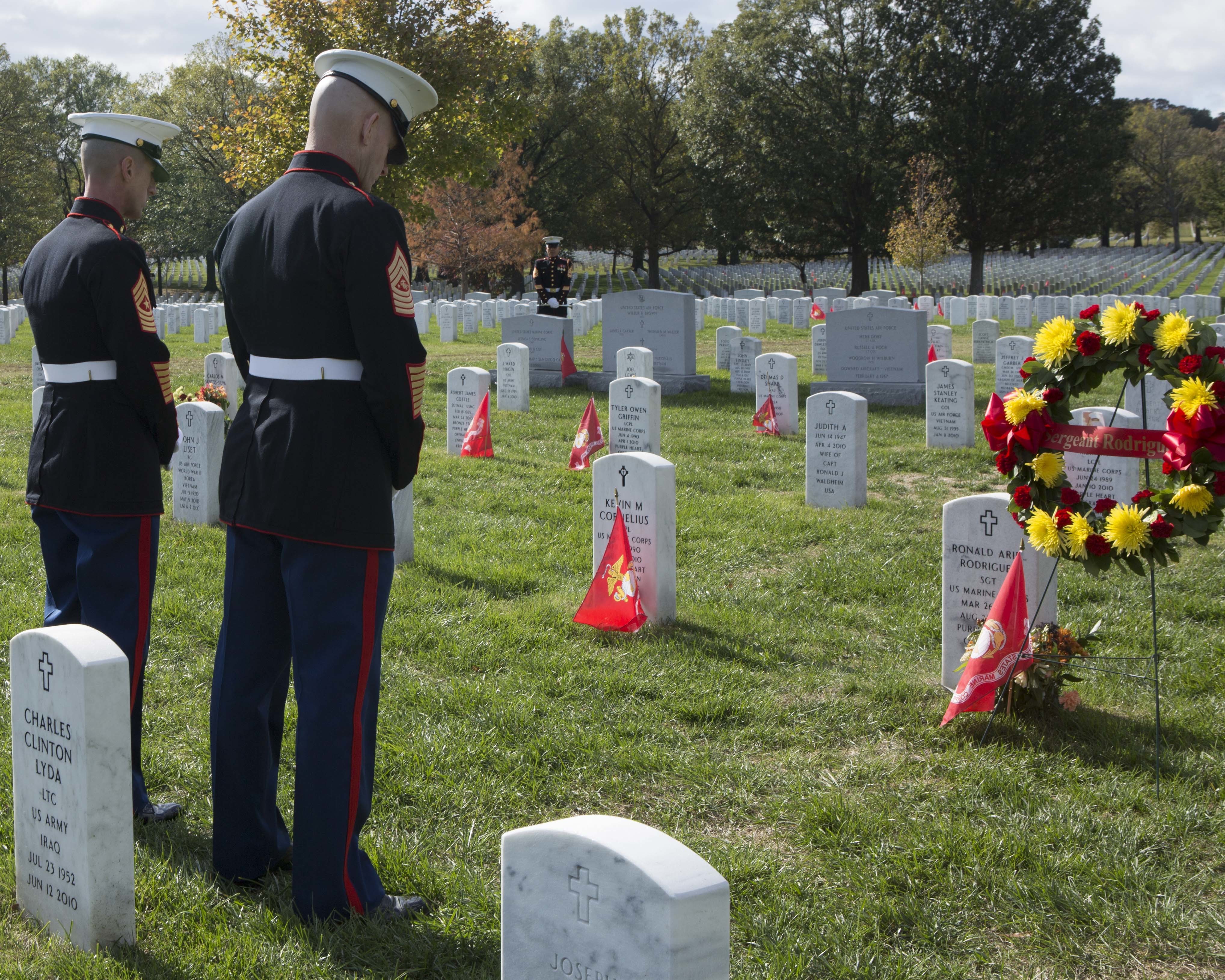 Wreath-laying ceremony honors Marine Corps veterans’ Honor, Courage ...