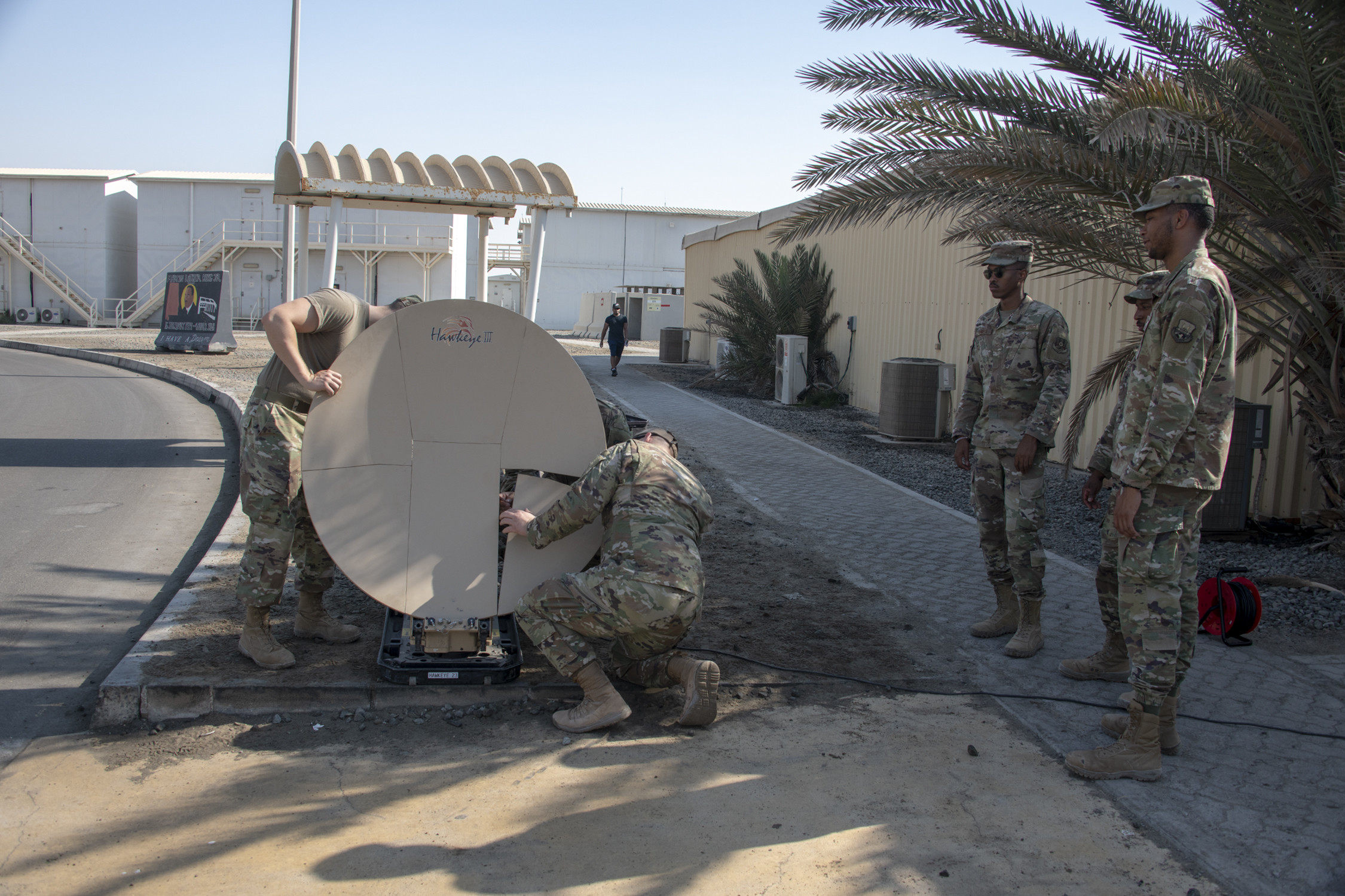 380 ECS practices satellite staging in preparation for Dubai Air Show ...