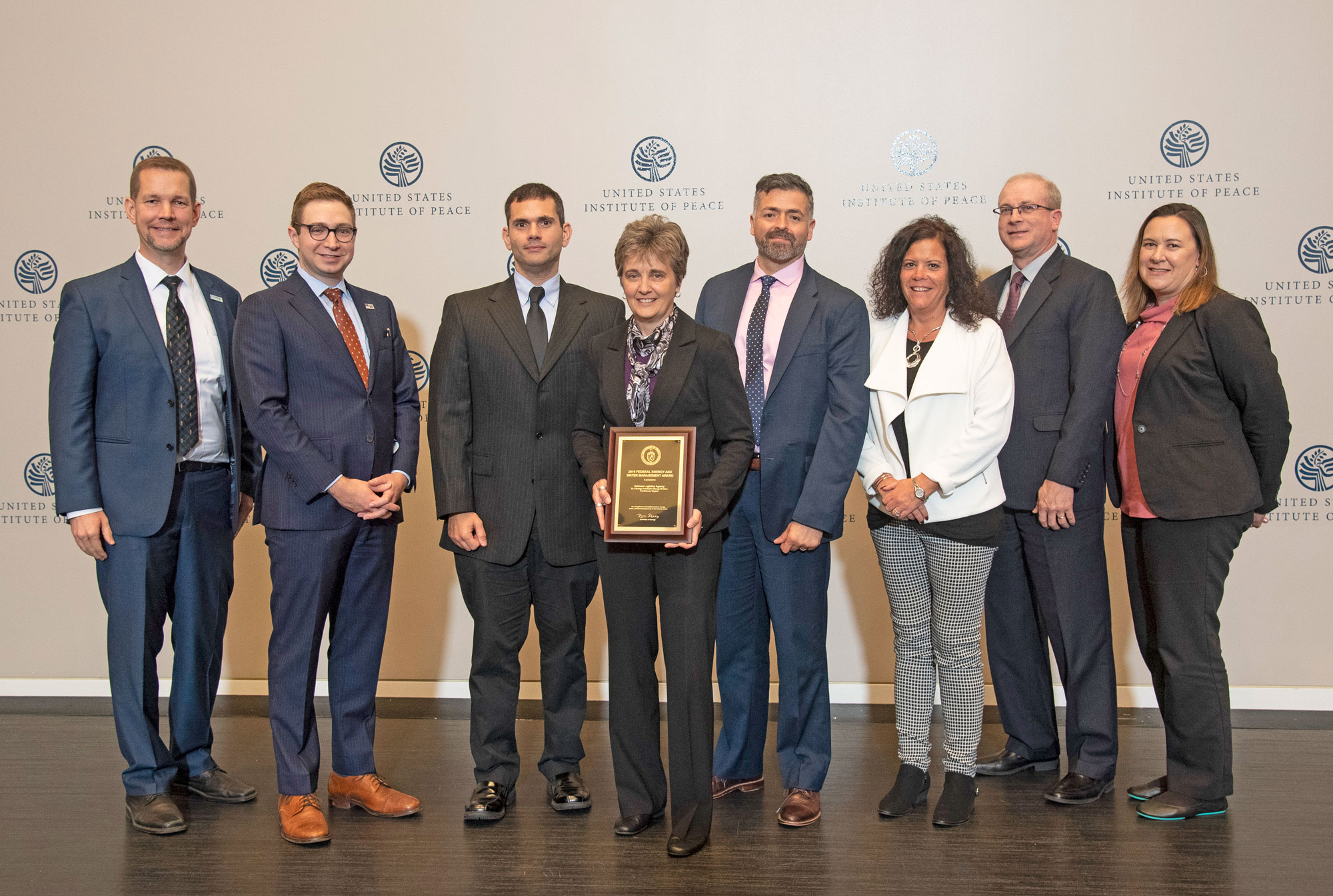 DoE recognizes employees for energy efficiency > Defense Logistics ...