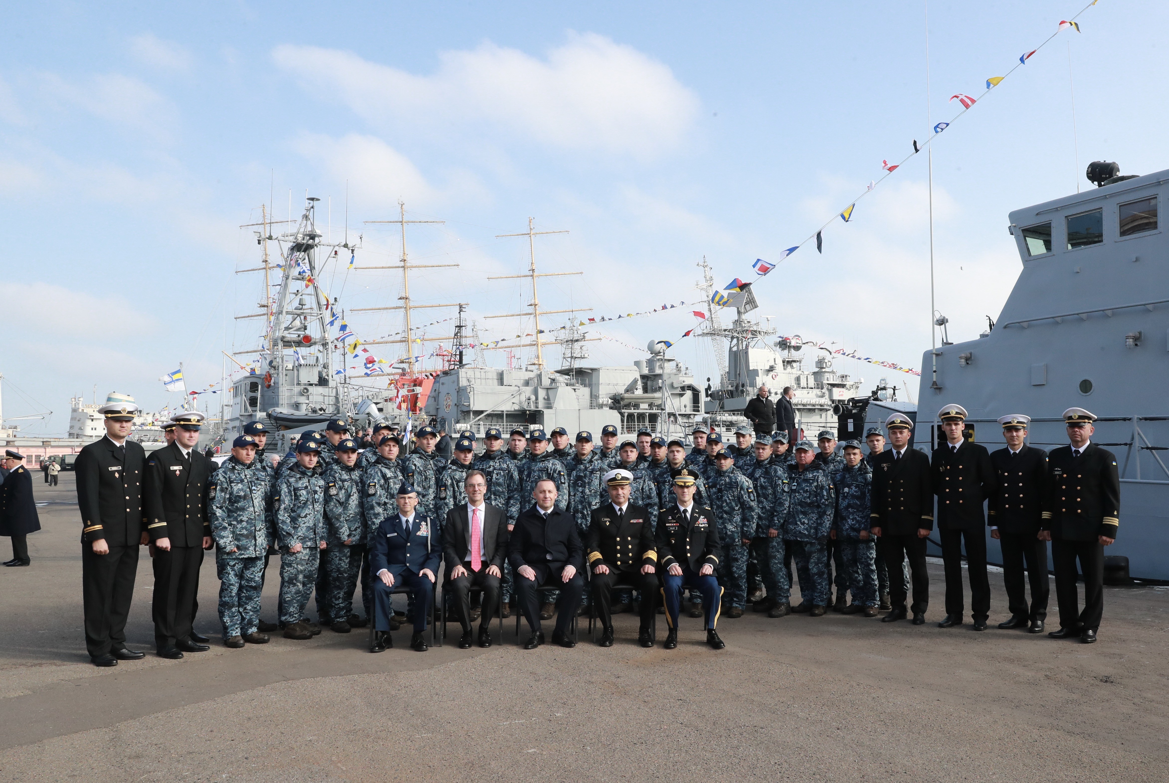 U.S. 6th Fleet Turns Over Former Coast Guard Cutters To Ukrainian Navy ...