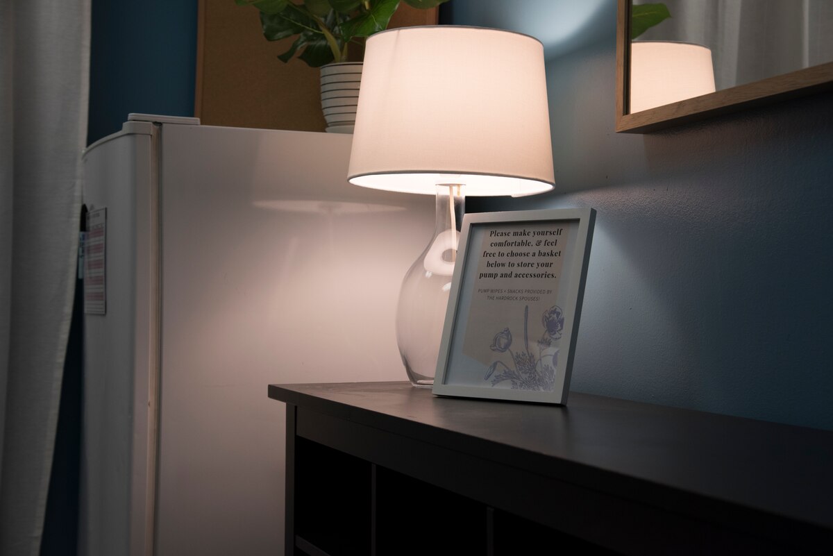 726th ACS commander and spouse renovate mothers’ room > Mountain Home ...