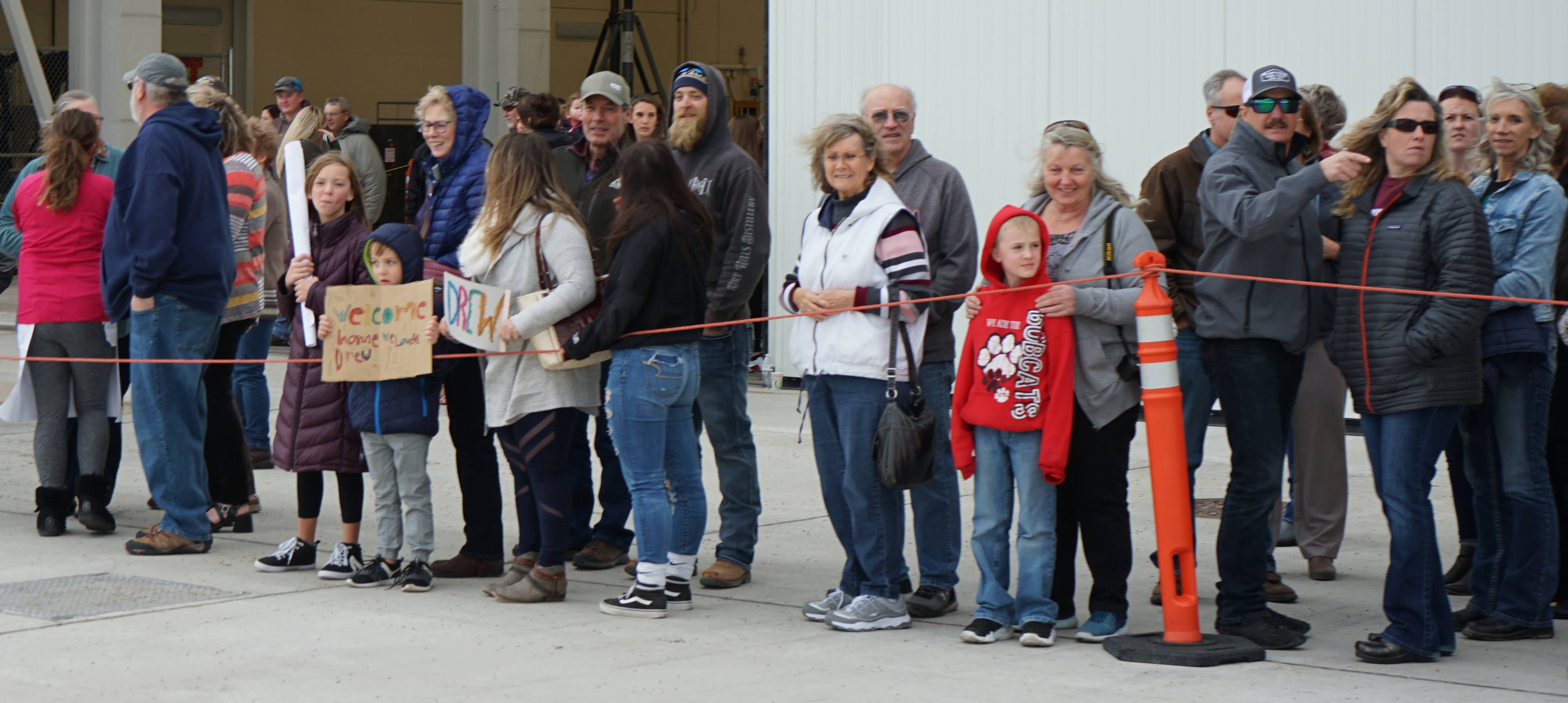 Montana Airmen, aircraft, return from deployment > 120th Airlift Wing ...