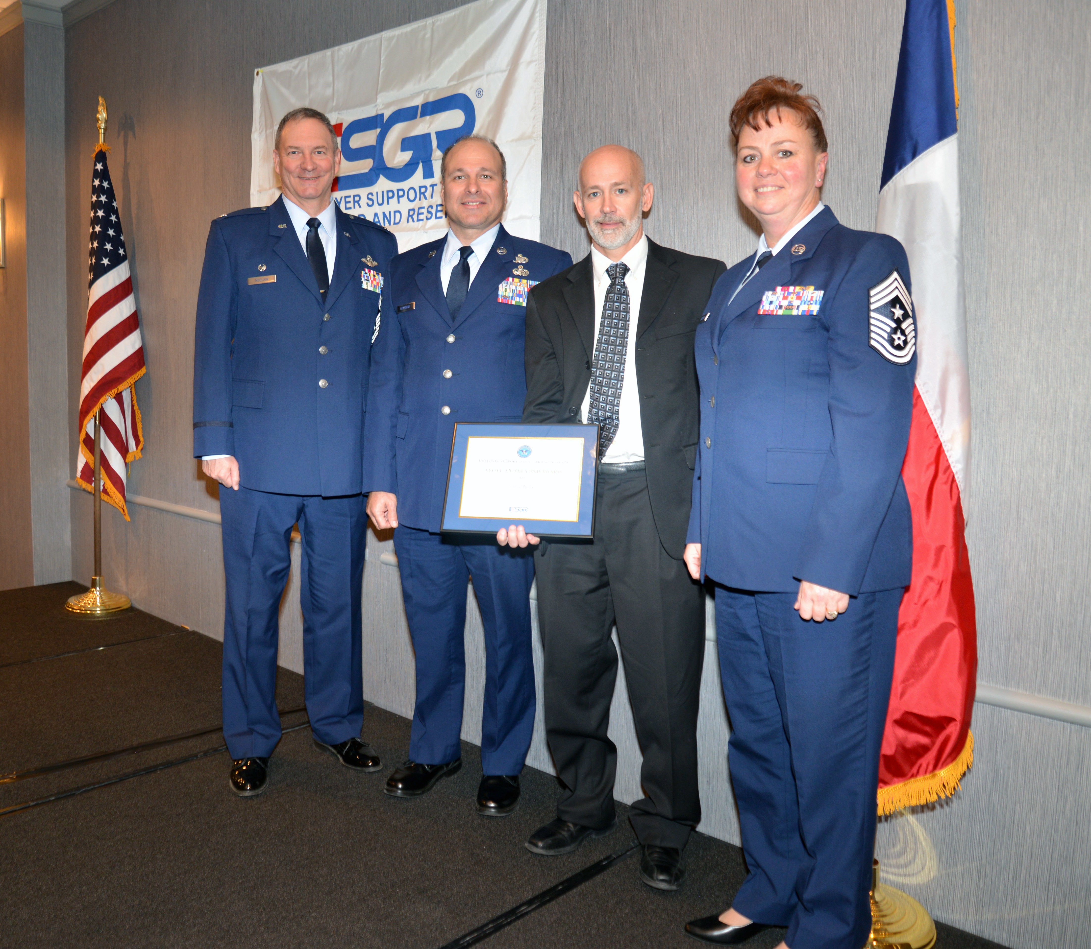 ESGR presents awards to employers > Joint Base San Antonio > News