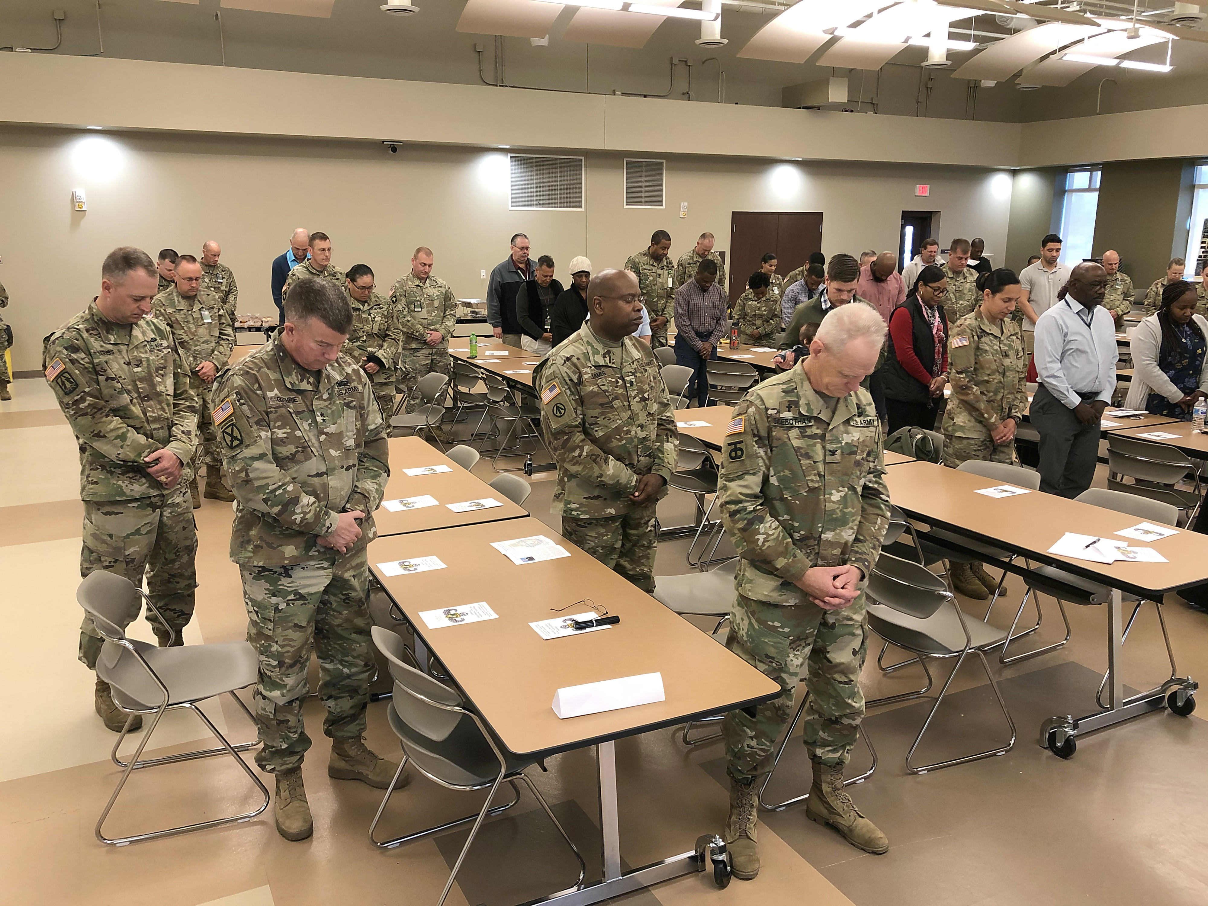 Change of stole ceremony welcomes new USACAPOC(A) chaplain > U.S. Army ...