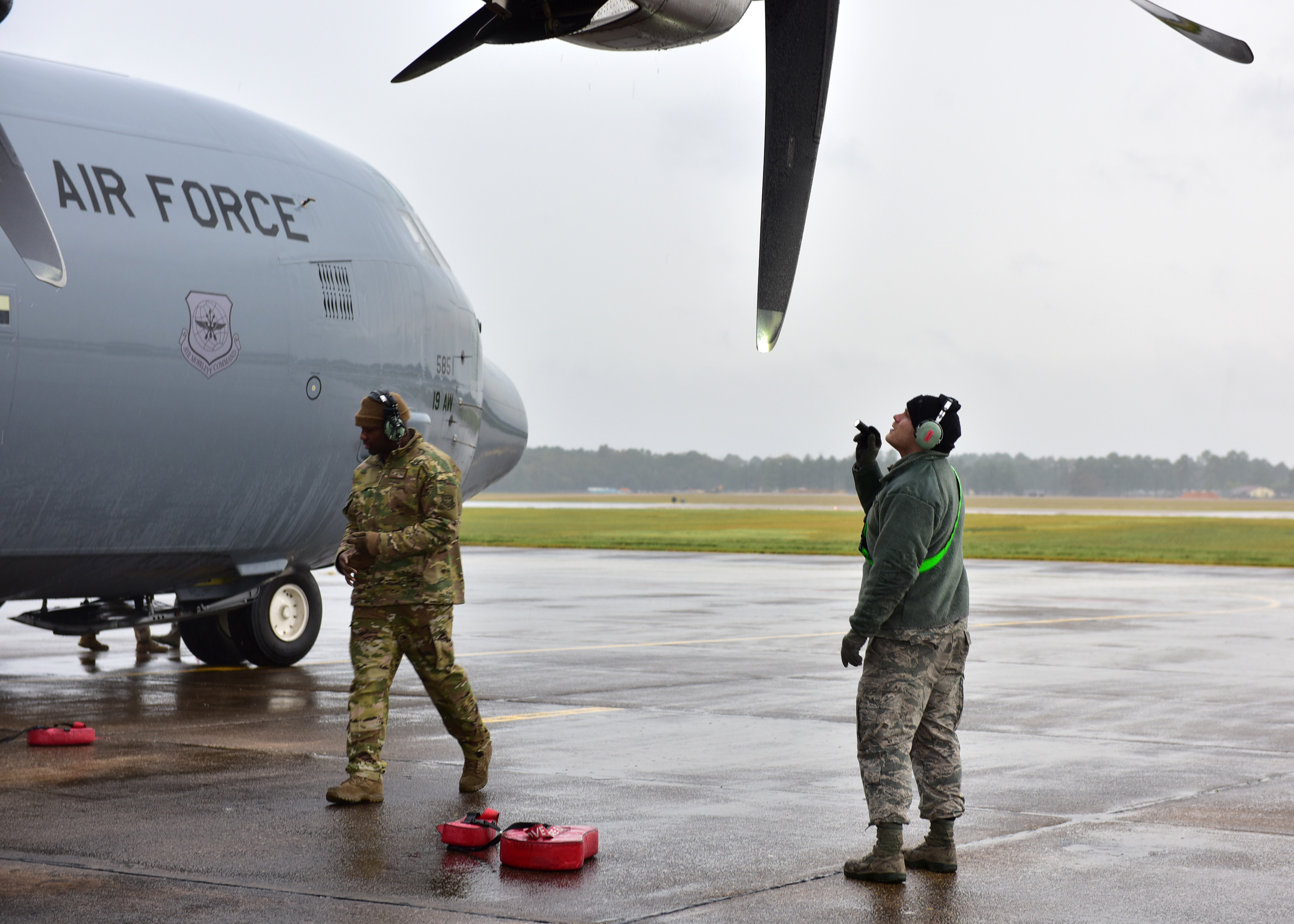 Testing strengths: 19th Airlift Wing exercises distributed operations