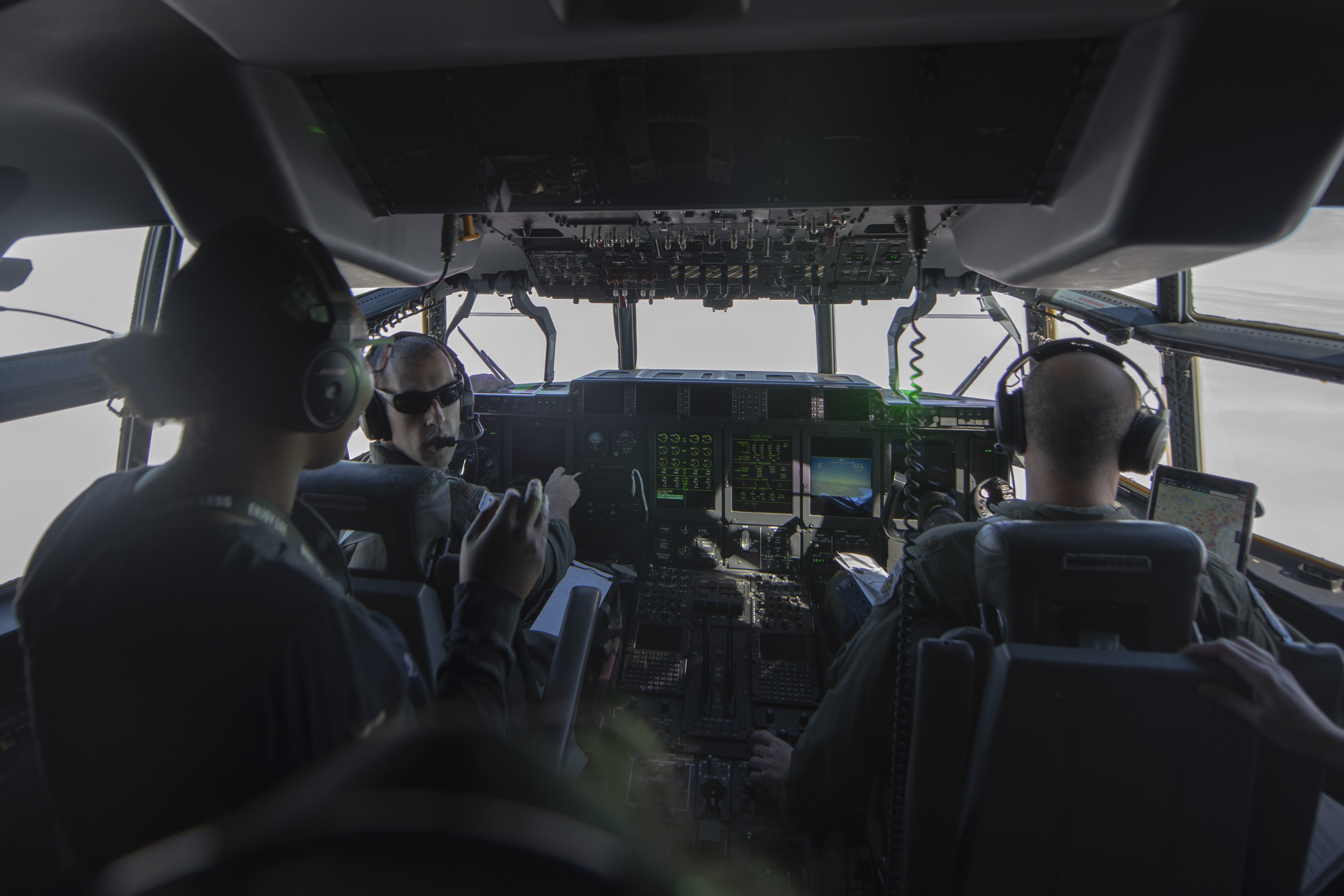 347th RQG hosts Spouses' Flight