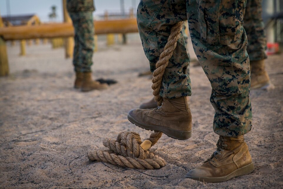 H&HS Squadron Obstacle Course > Marine Corps Air Station Yuma > Article
