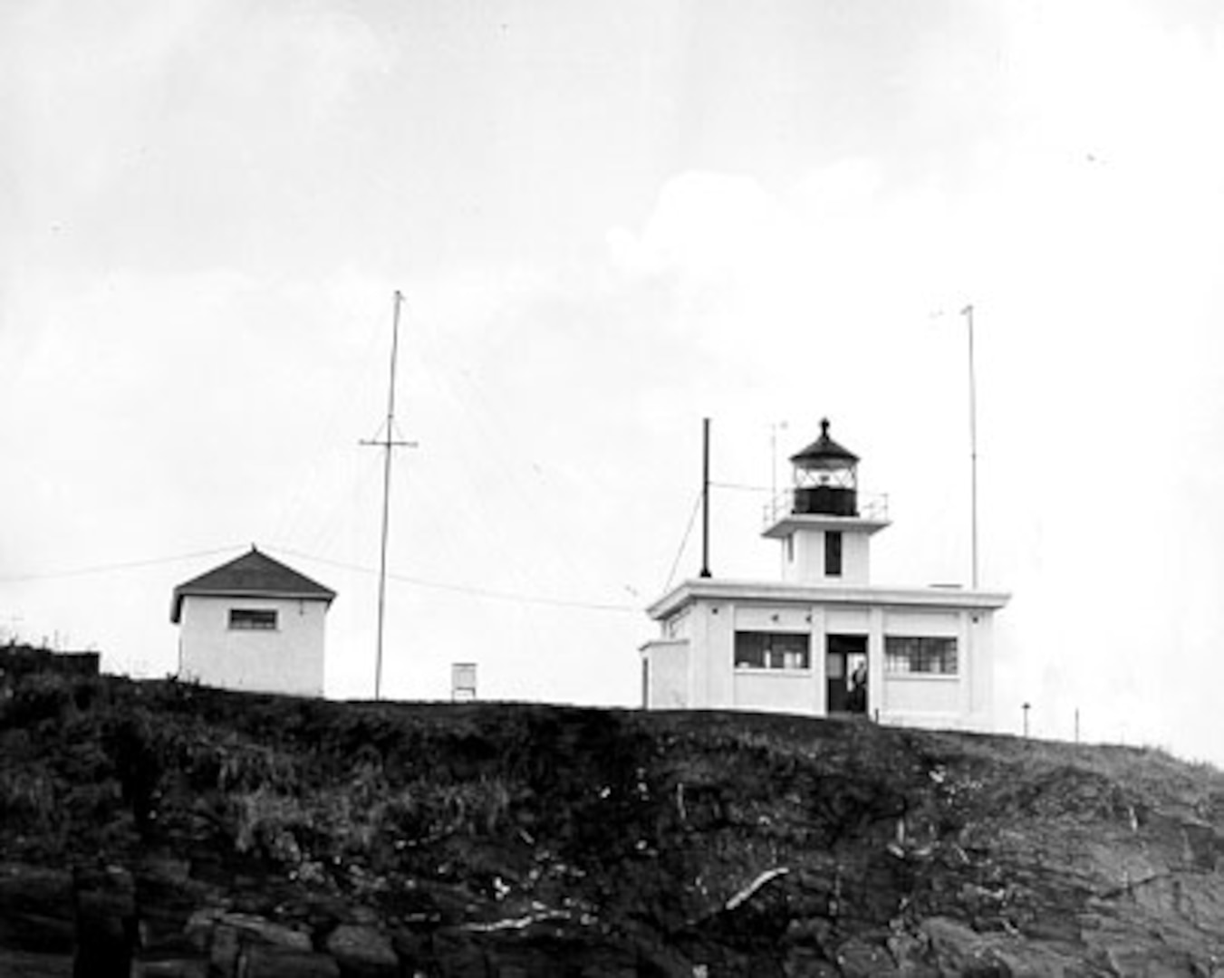 Point Retreat Lighthouse > United States Coast Guard > Article Listings