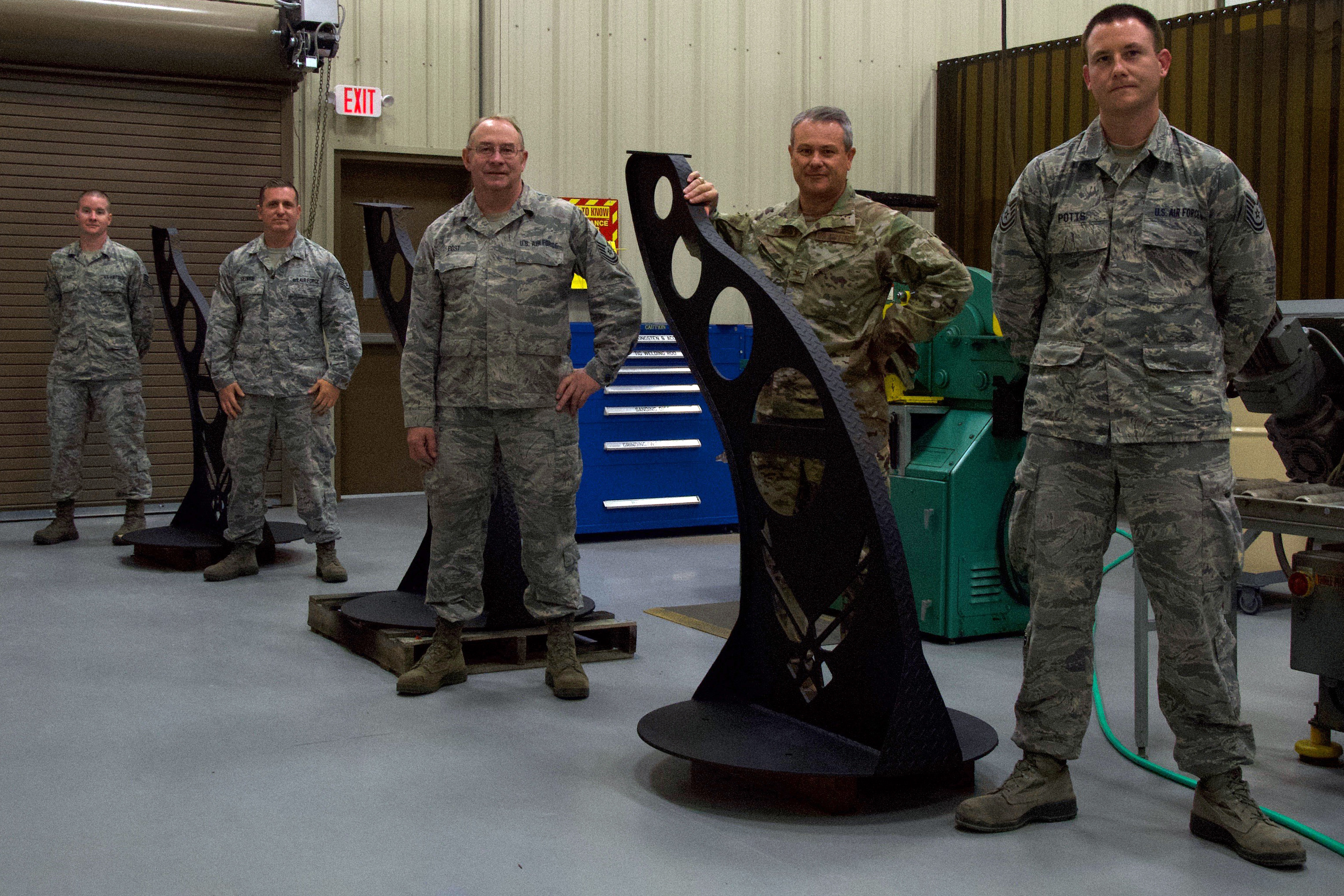 Heritage Display Marks 25th Birthday of the 916 ARW > 916th Air ...