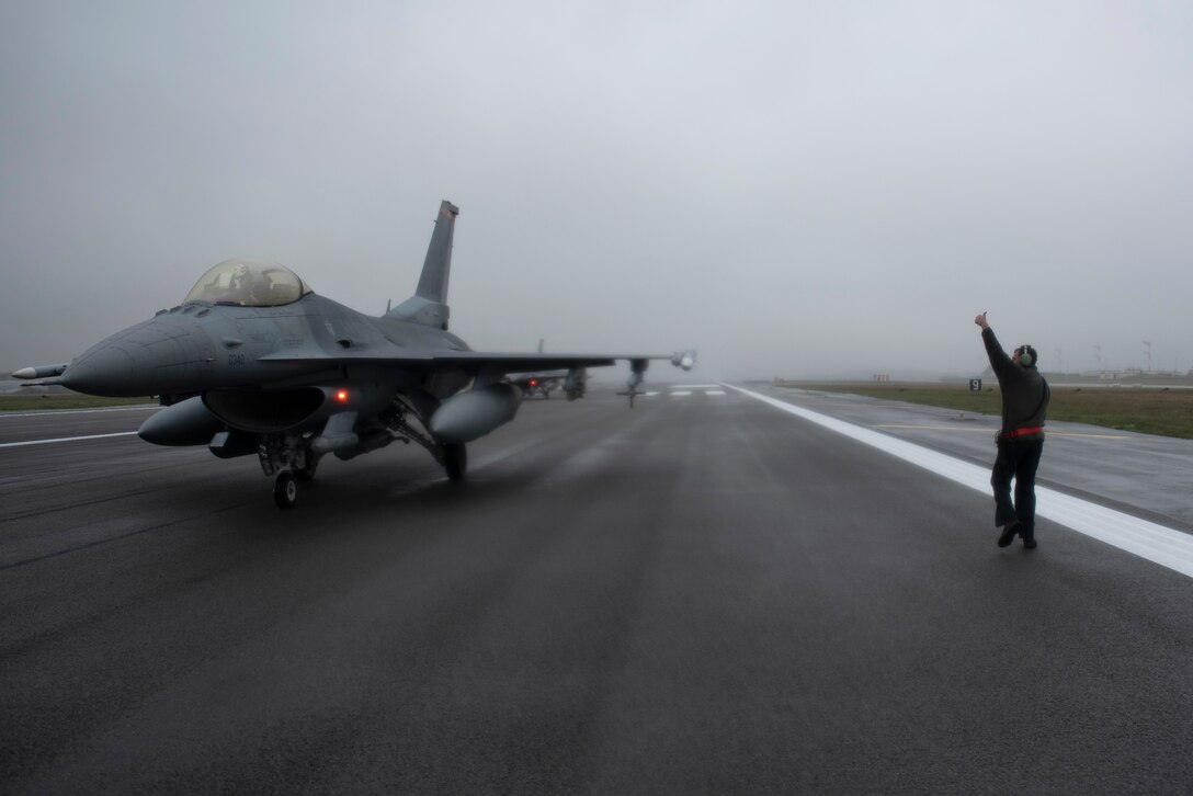 52 Fighter Wing conducts Show of Forces event