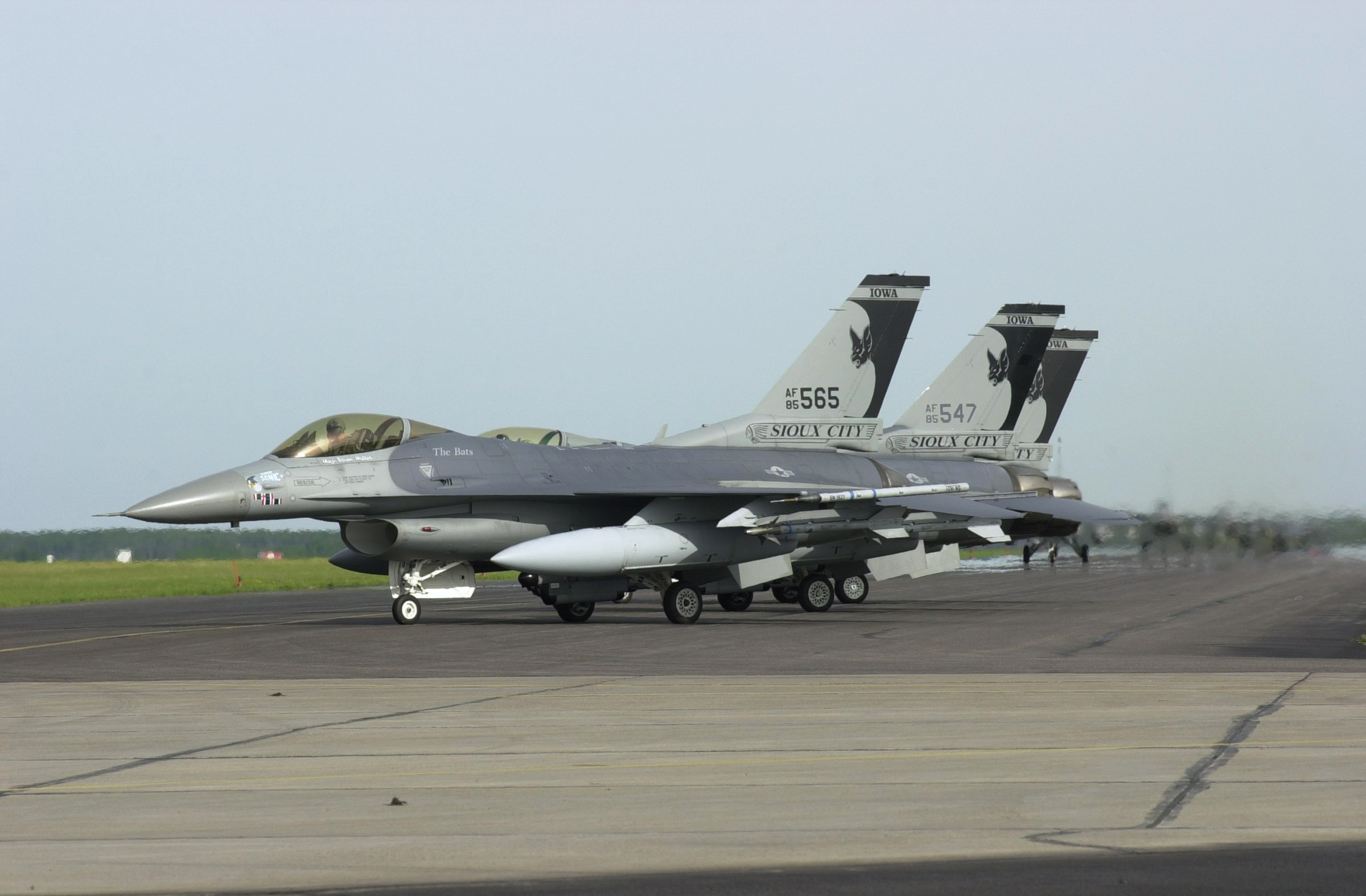 Iowa ANG marks 20-year milestone with souped-up tanker > 185th Air ...