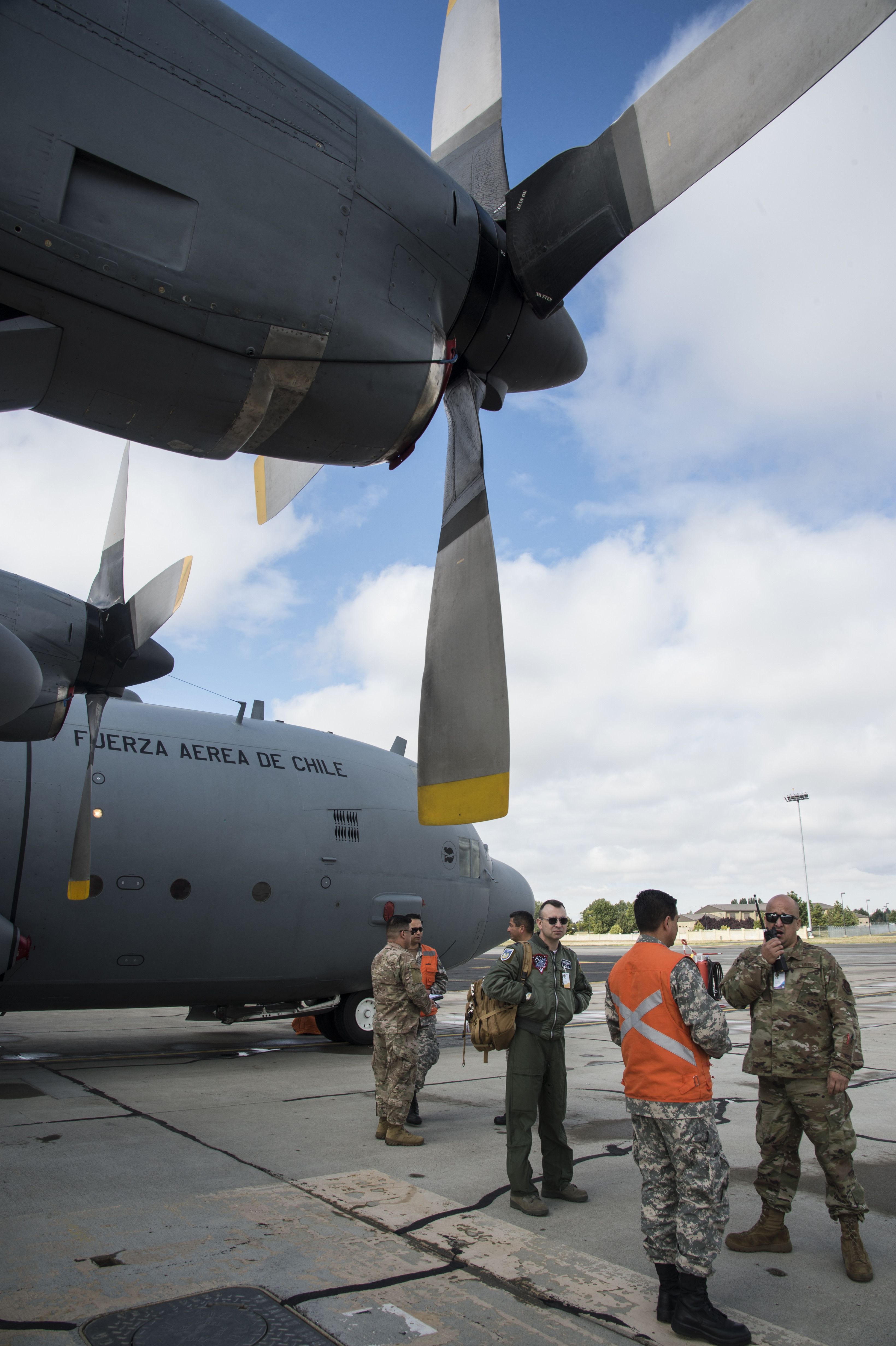 Chilean Air Force partners with US Air Force, Navy, Army for Mobility ...