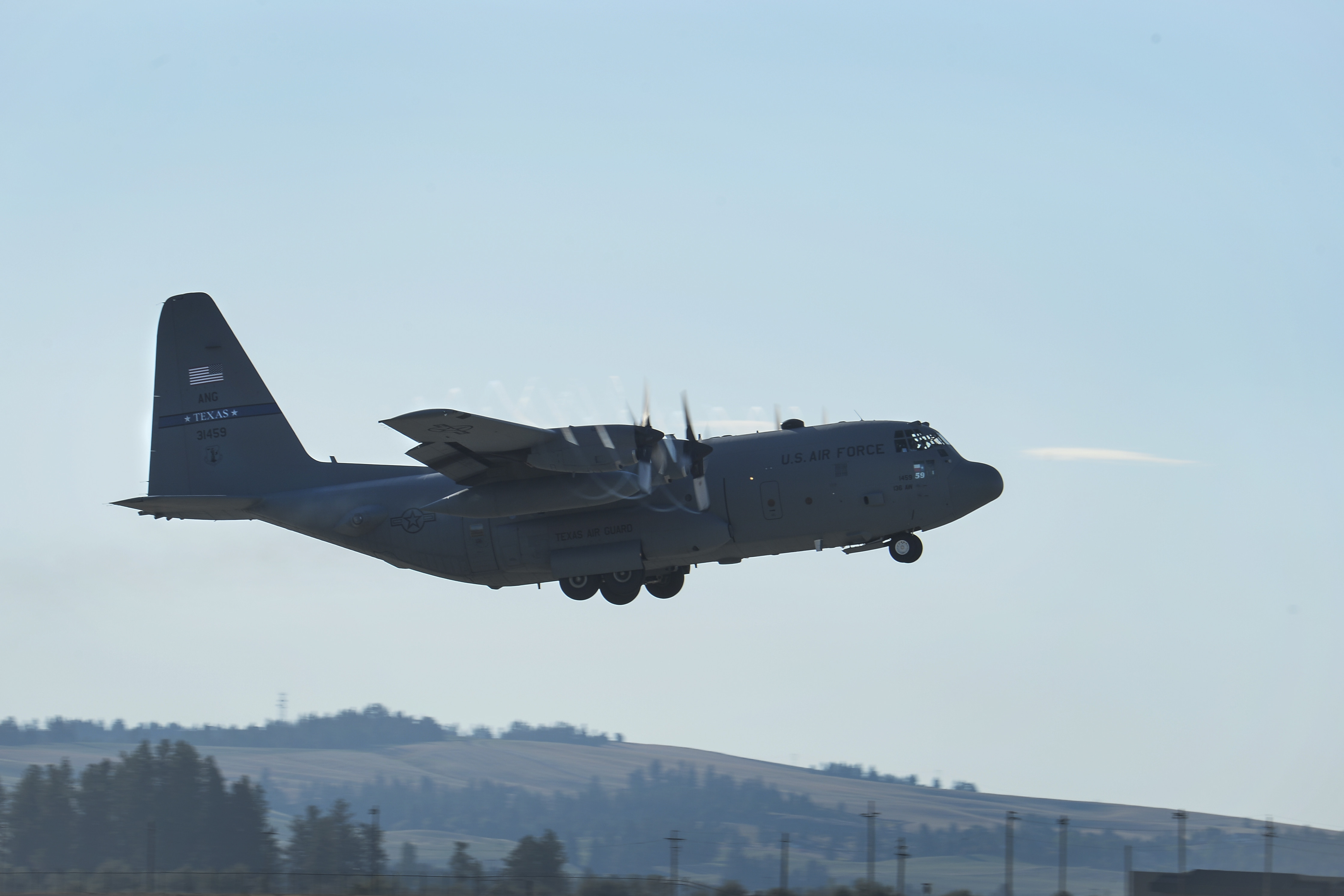 Chilean Air Force partners with US Air Force, Navy, Army for Mobility ...