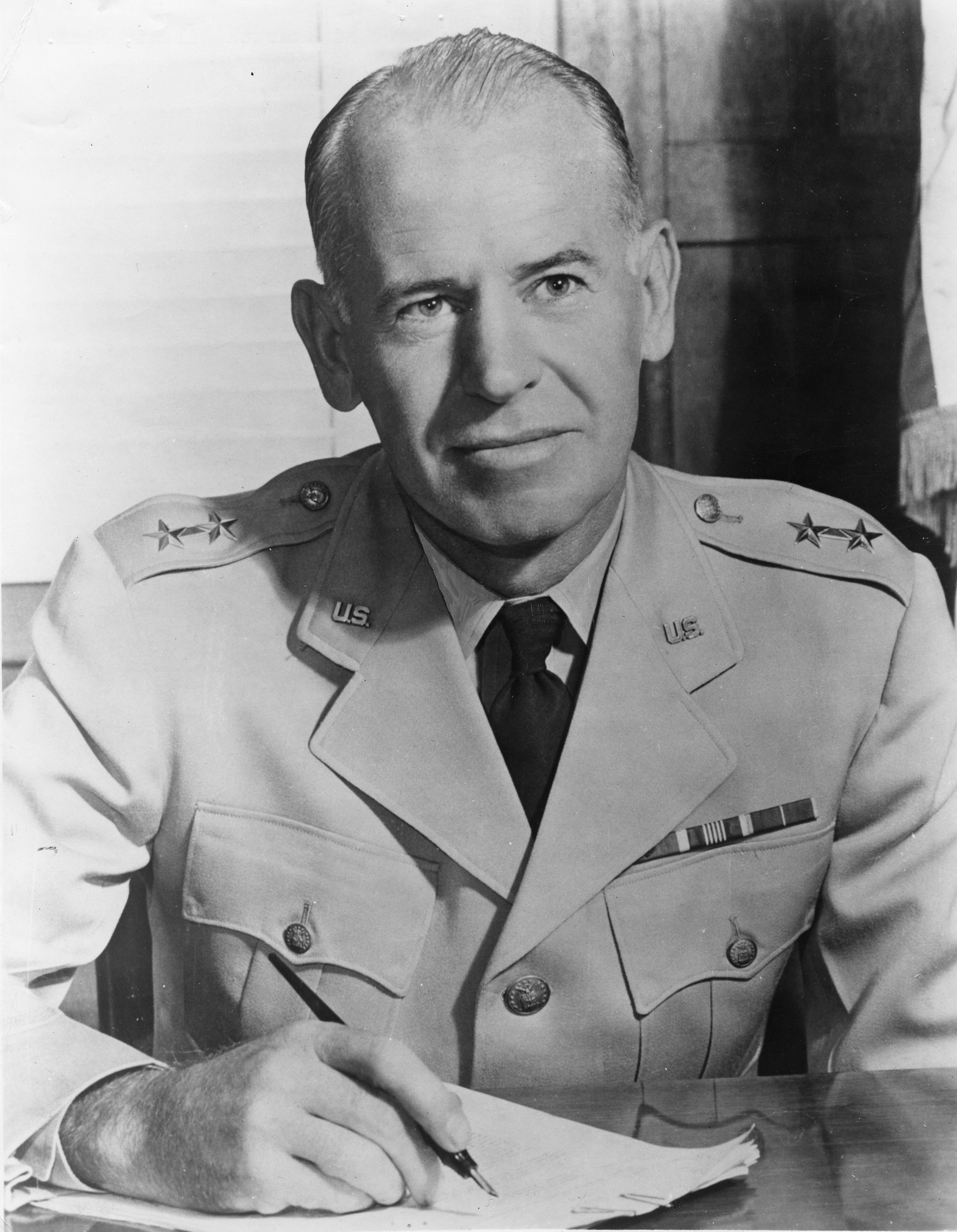 MAJOR GENERAL HARLAN C. PARKS > Air Force > Biography Display