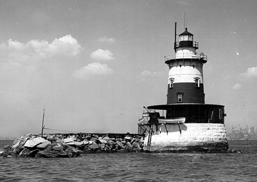 Robbins Reef Light > United States Coast Guard > All