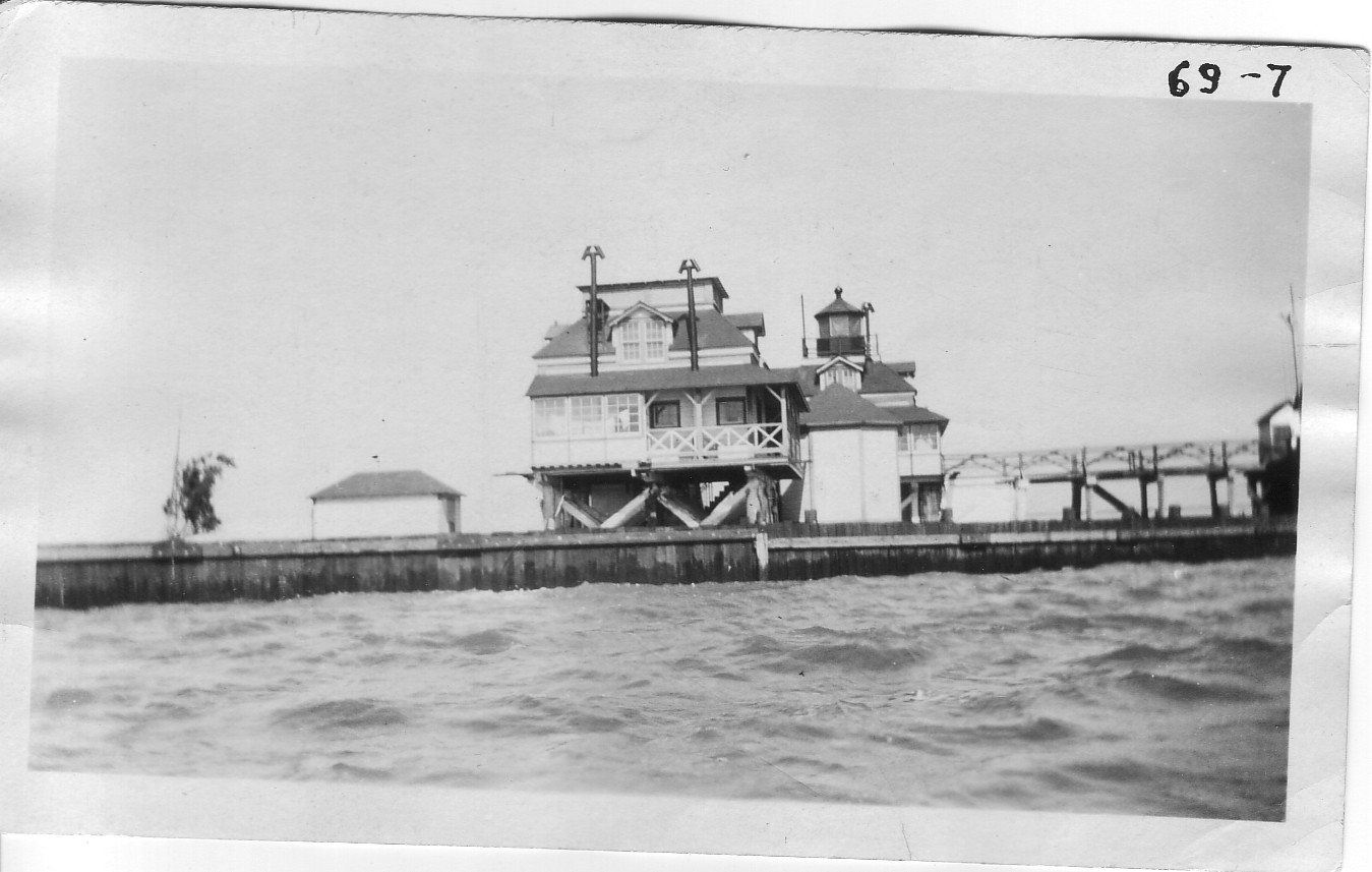 Roe Island Lighthouse > United States Coast Guard > All