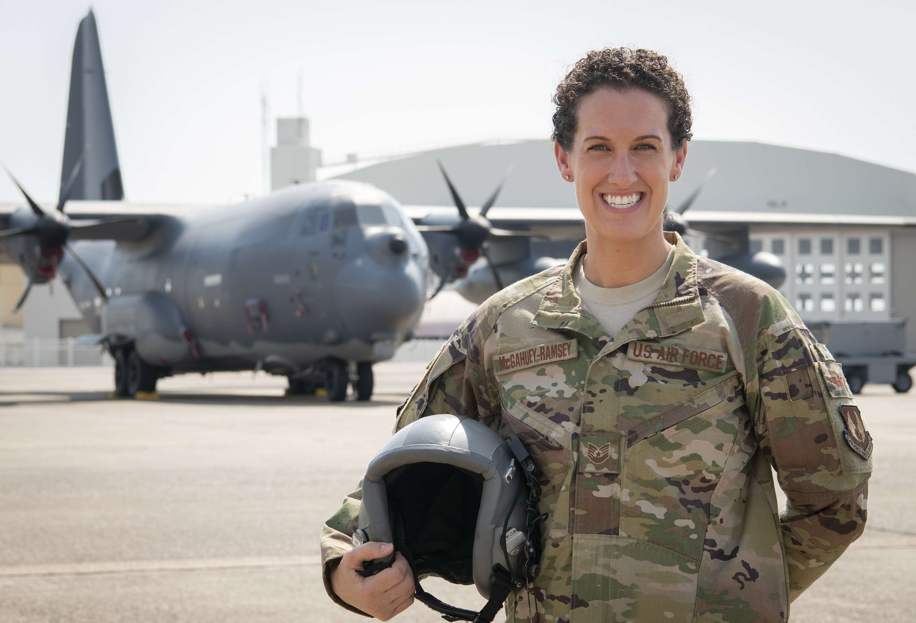 Award-winning loadmaster adds skills to C-130 testing > Air Force Test ...