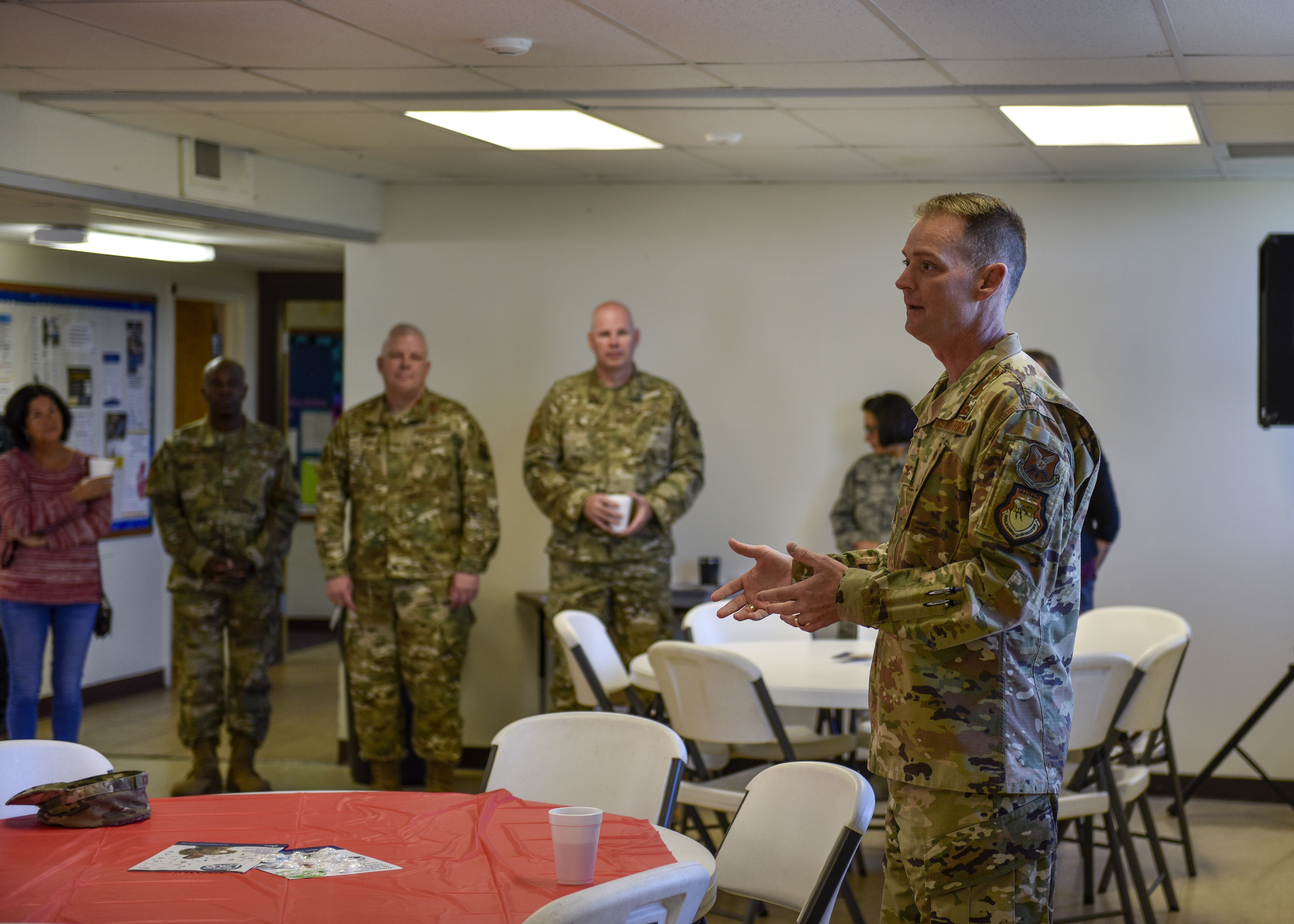 Breakfast event kicks off CFC > Kirtland Air Force Base > Article Display